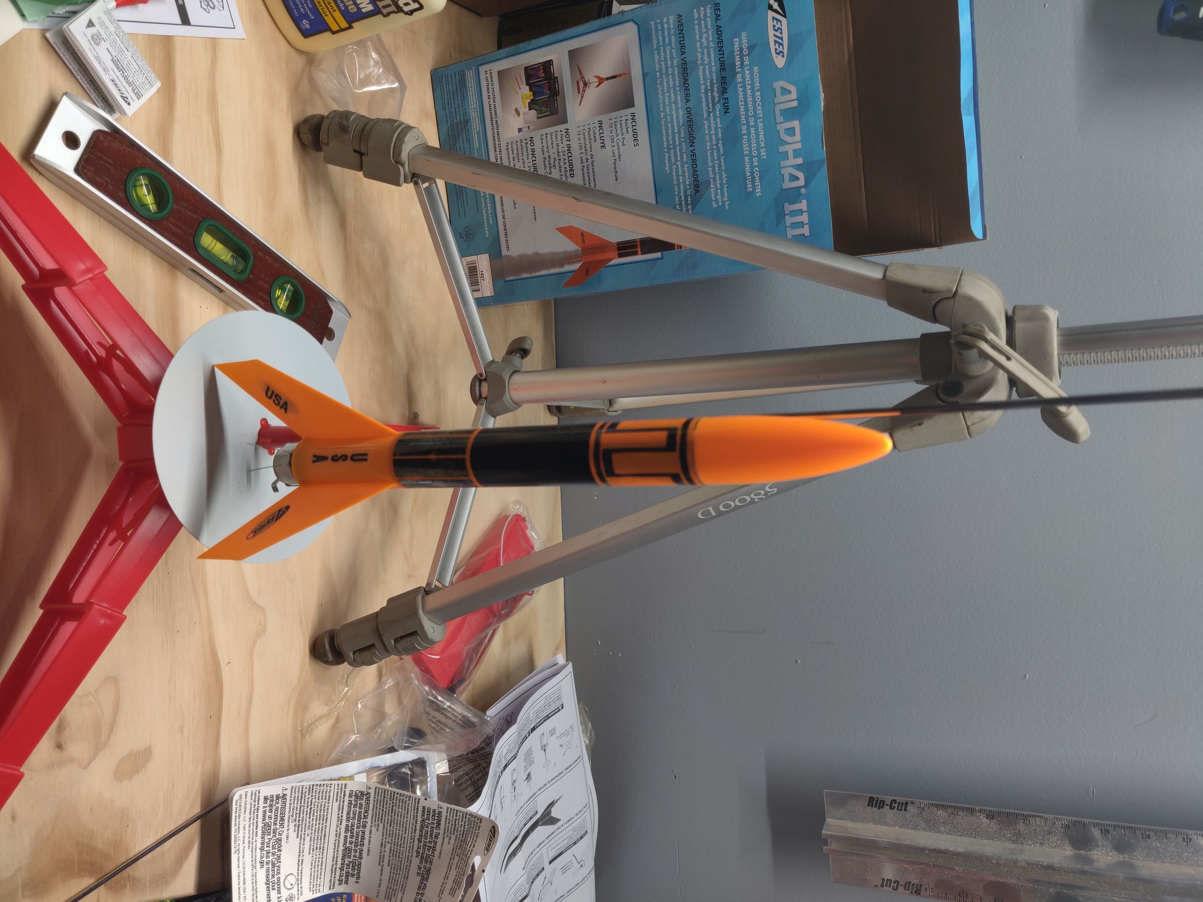 Building and Launching Your First Model Rocket : 5 Steps - Instructables