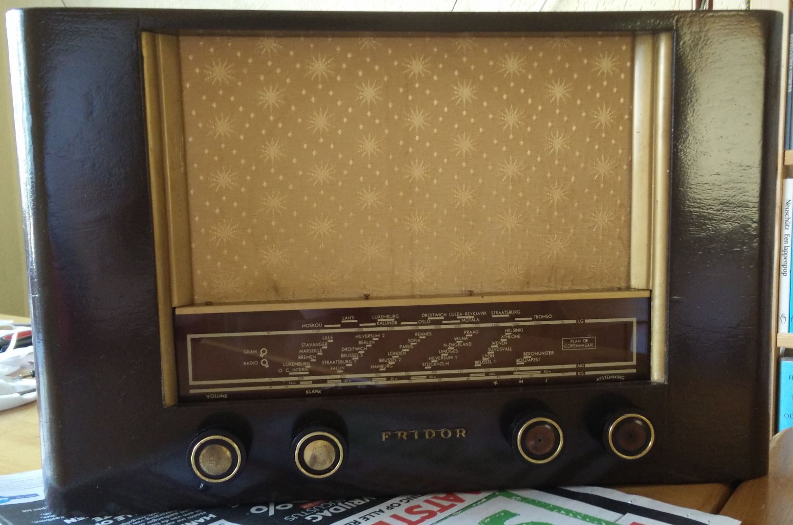 Old Radio Transformation : 10 Steps (with Pictures) - Instructables