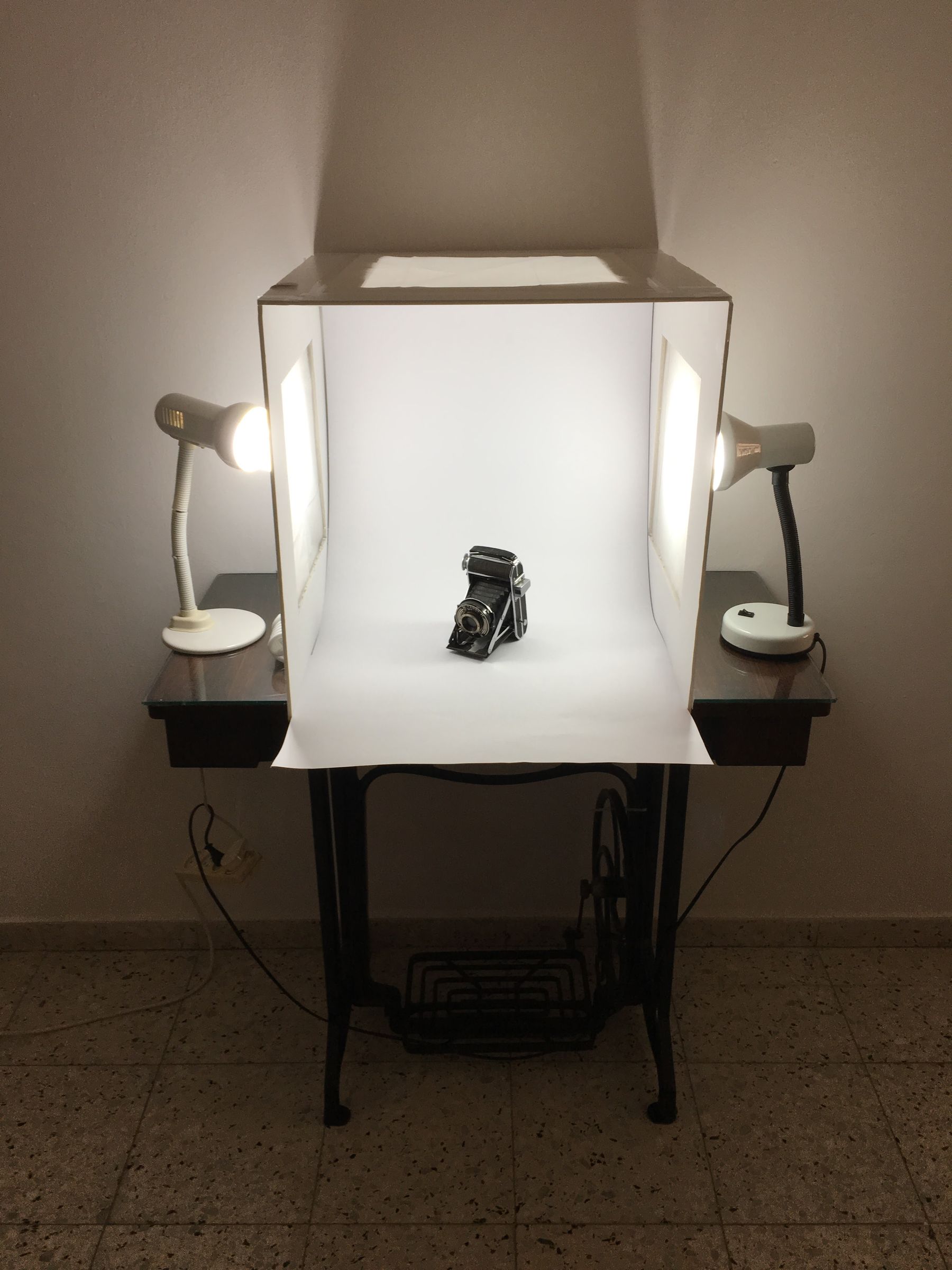 Foldable Homemade Light Box : 6 Steps (with Pictures) - Instructables