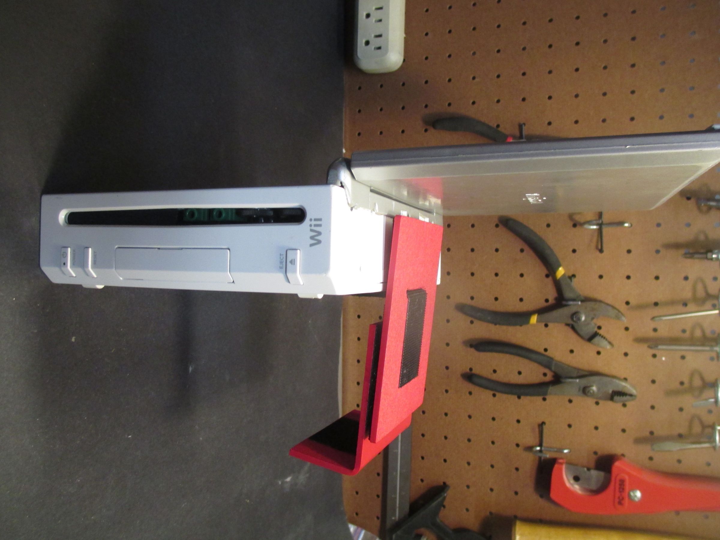 Build a Low-cost Portable Wii Laptop : 17 Steps (with Pictures ...