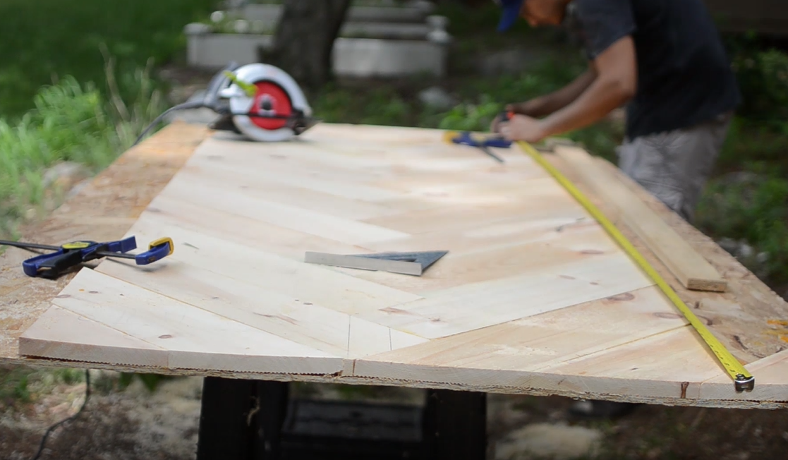 $20 Full Build Herringbone Dinner Table : 14 Steps (with Pictures ...