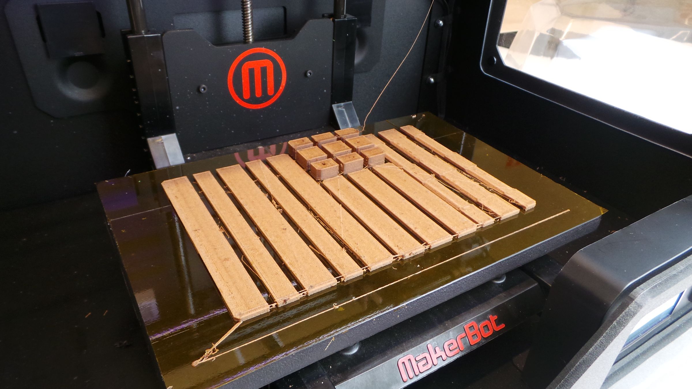 3D-printed Scale Model of EUR Pallet (made of Wood-based Filament) : 6 ...