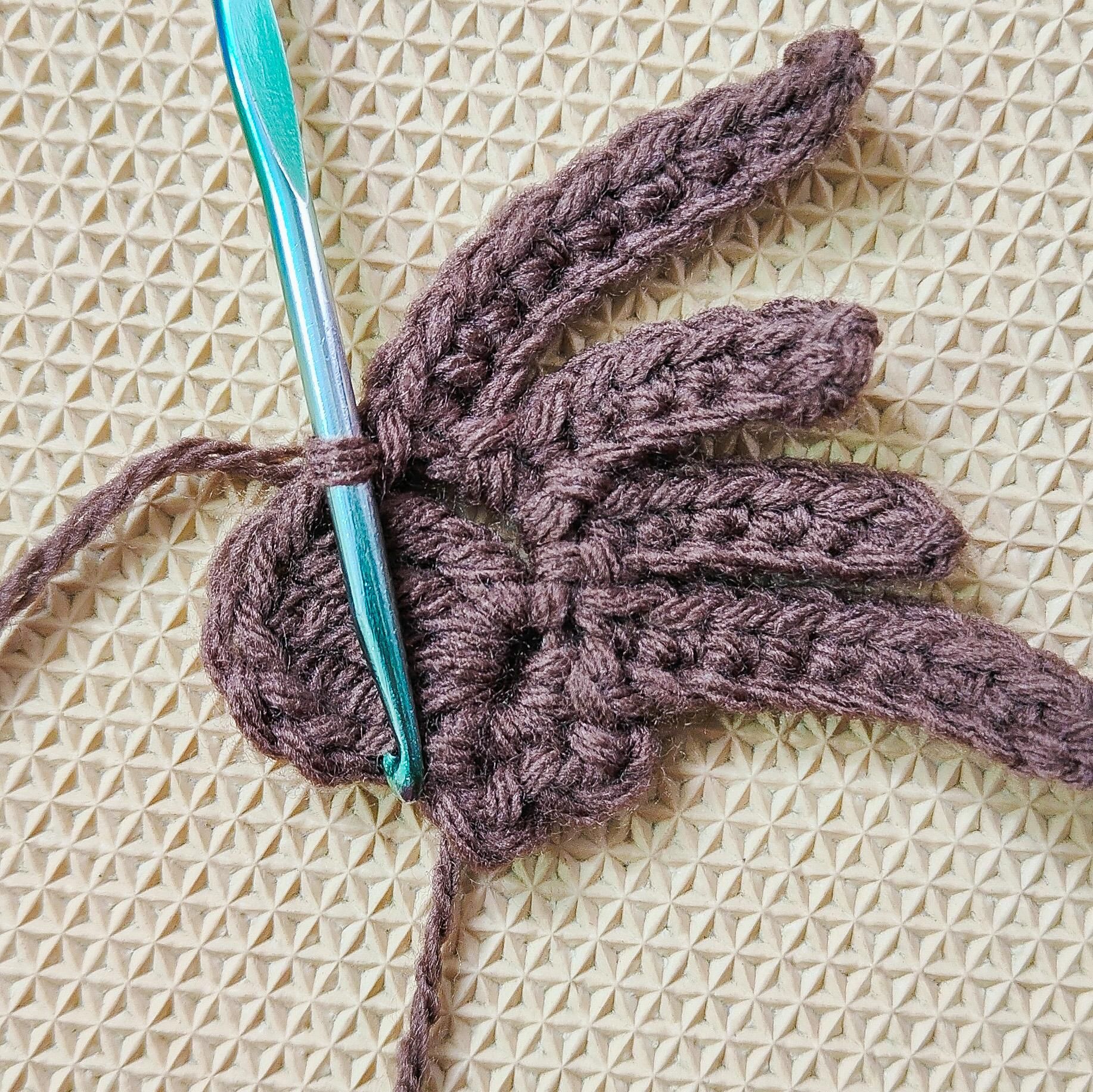 Easy Crochet Spider Applique Halloween Pattern : 4 Steps (with Pictures ...