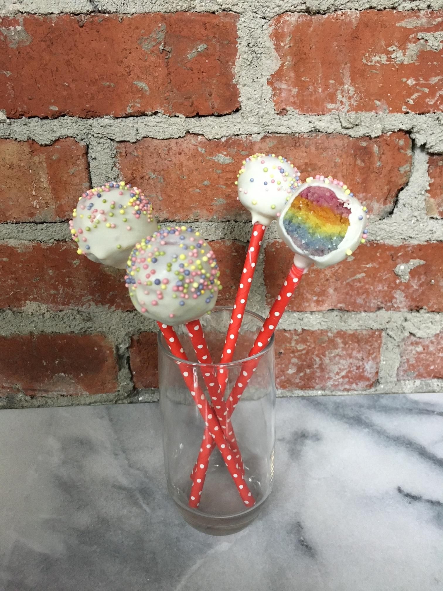 How to Make Rainbow Cake Pops : 4 Steps - Instructables