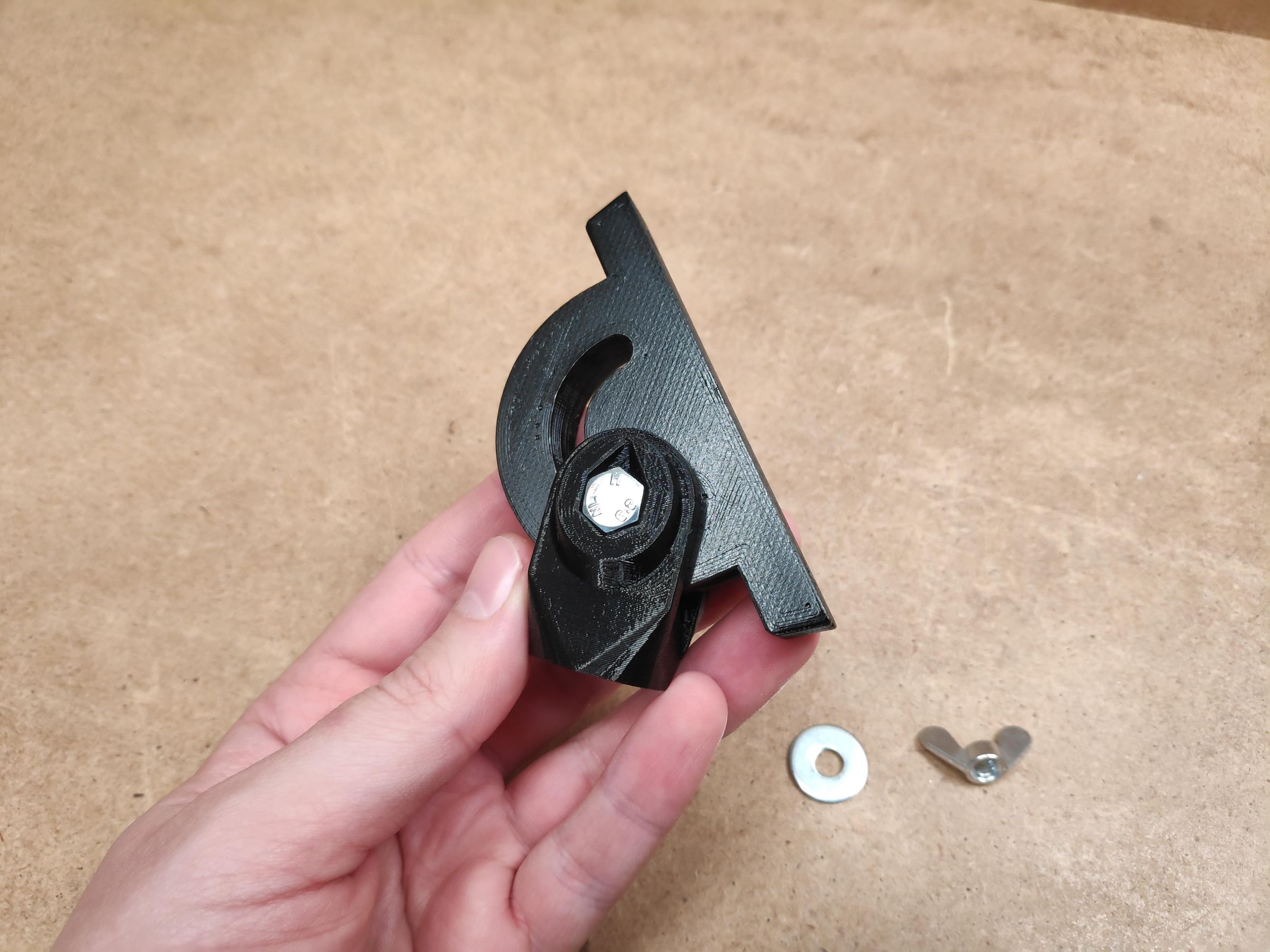 3D Printed Natural-Color Cost-Effective Worklight (Extreme Attention to ...