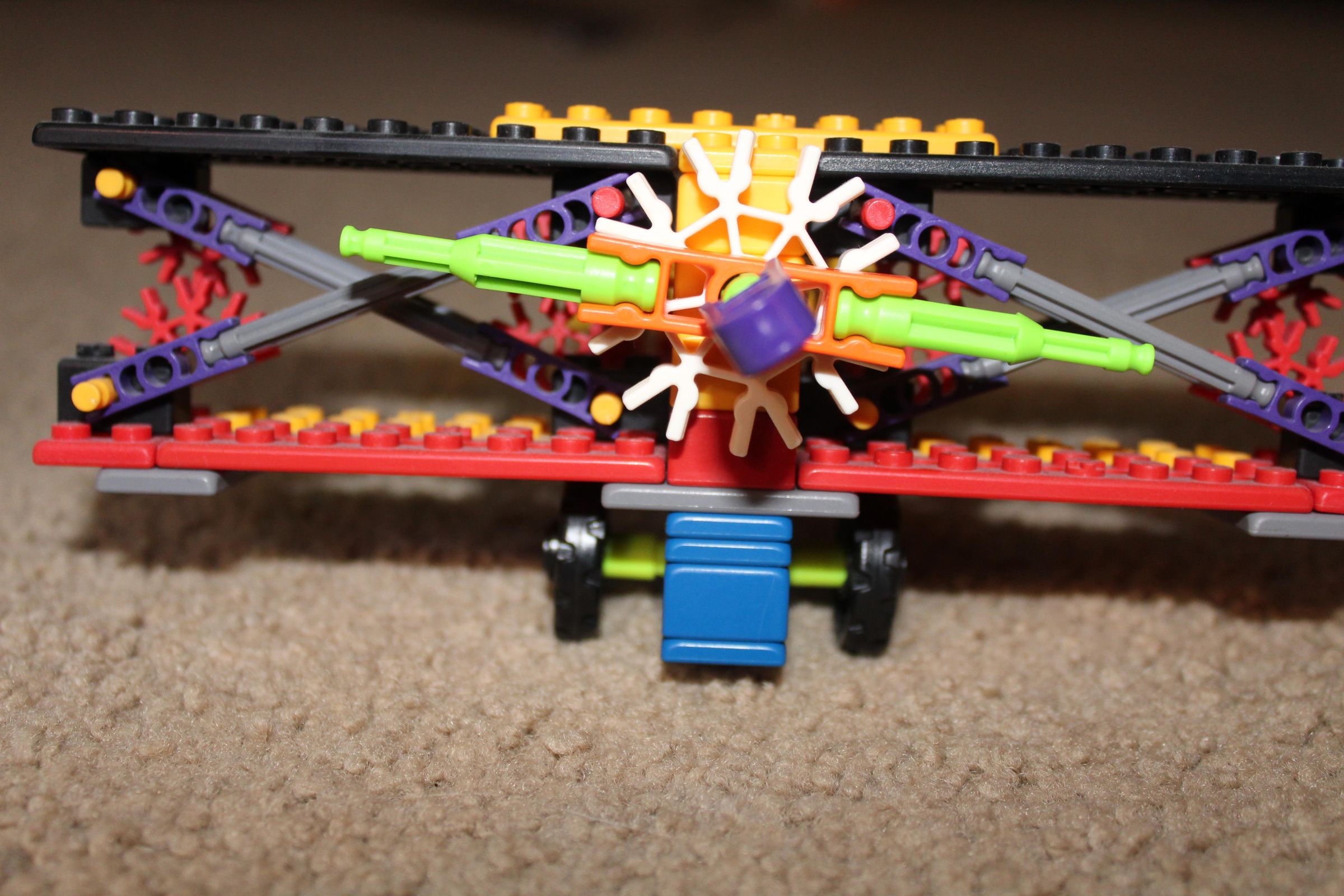 K'nex Biplane : 4 Steps - Instructables