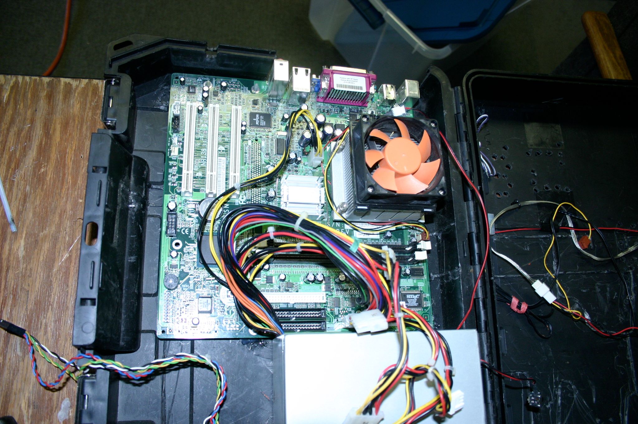 Dewalt Tool Box PC : 5 Steps (with Pictures) - Instructables