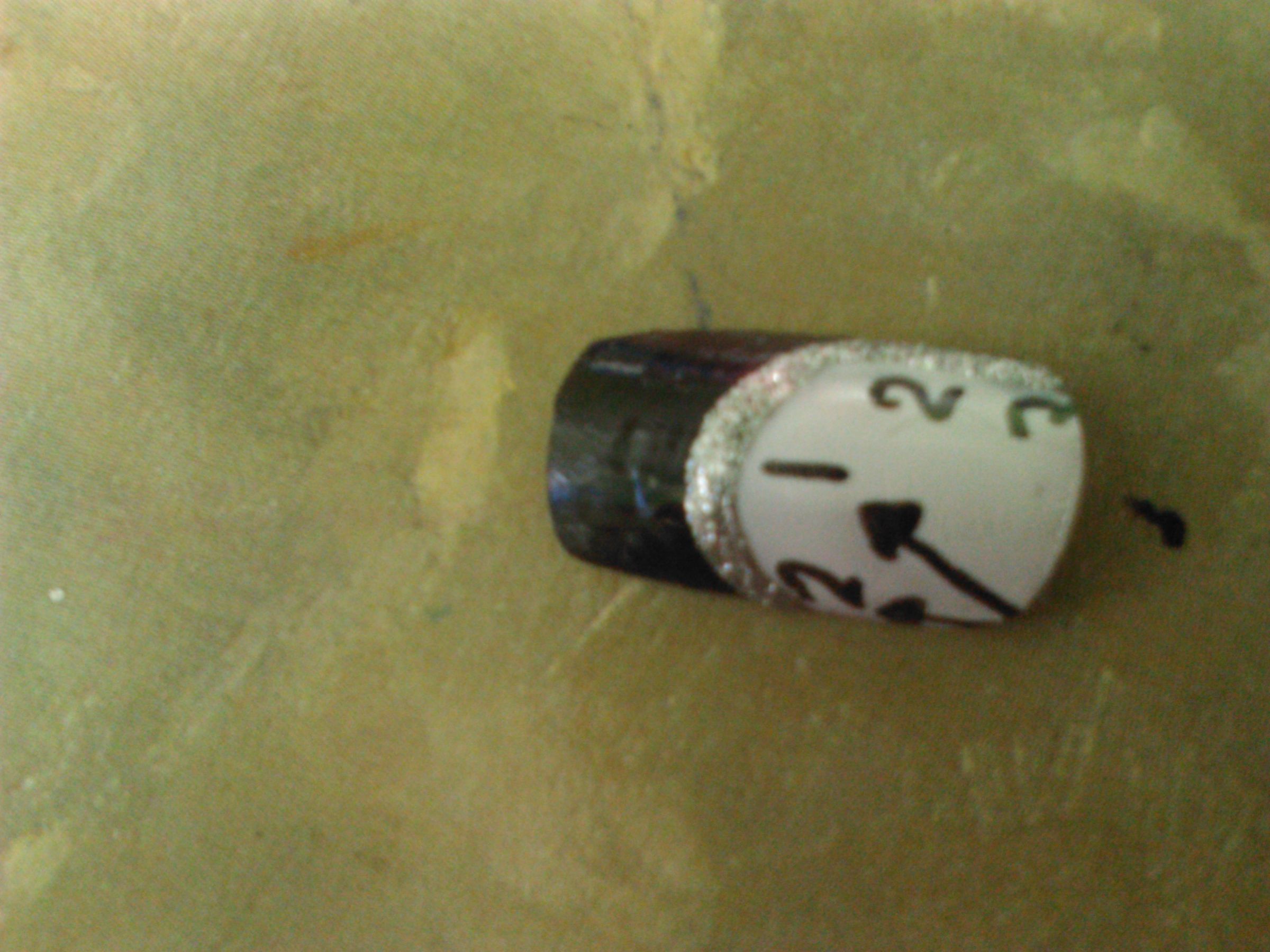 How to Make Clock Nail Art : 5 Steps - Instructables