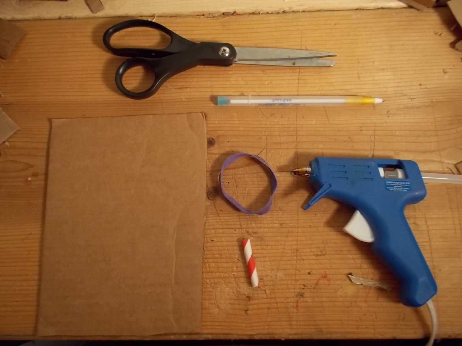 Cardboard Crossbow : 10 Steps - Instructables