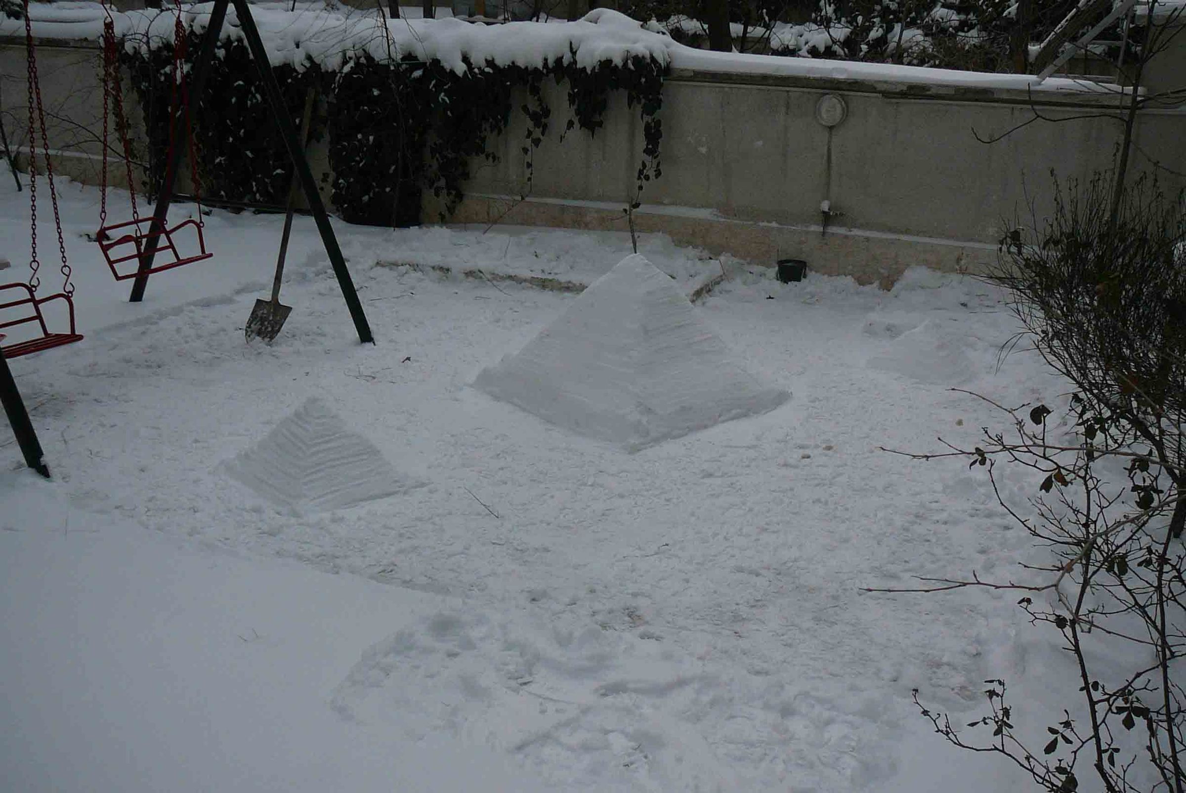 Making the "Pyramids of Giza" Out of Snow : 5 Steps - Instructables