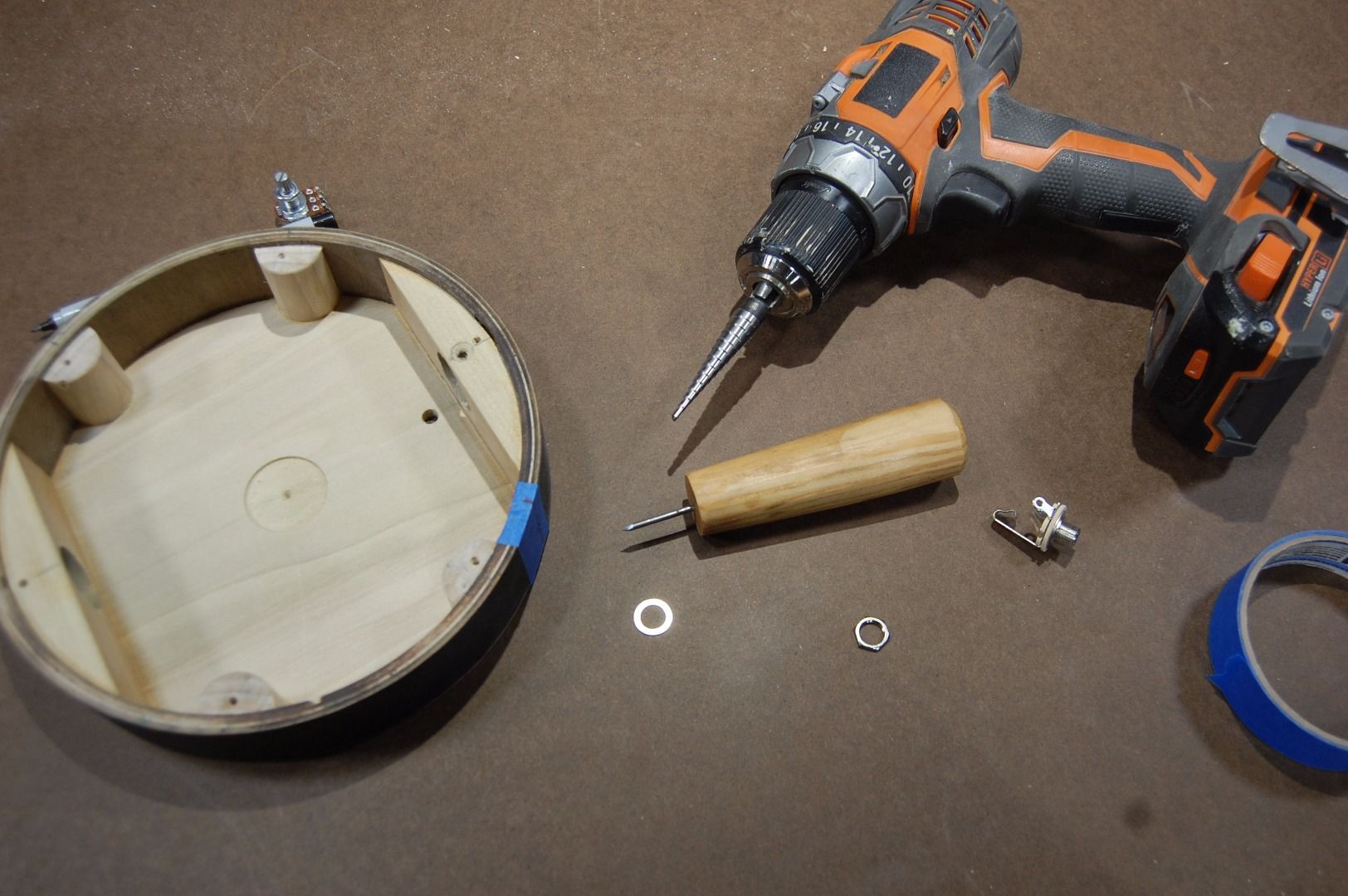 Diddley Bow : 17 Steps (with Pictures) - Instructables