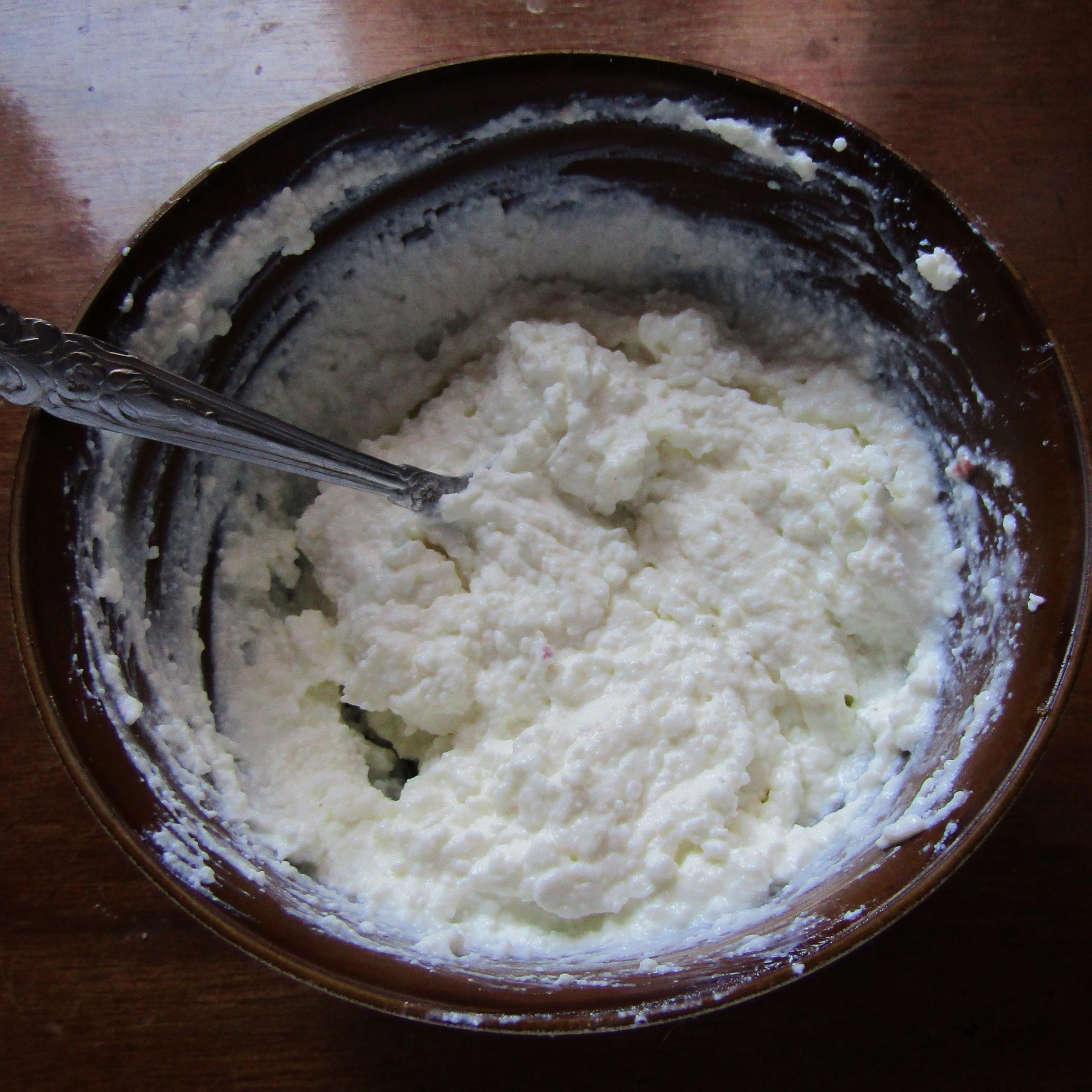 Egyptian Cottage Cheese With Green Pepper and Baladi Bread : 6 Steps ...