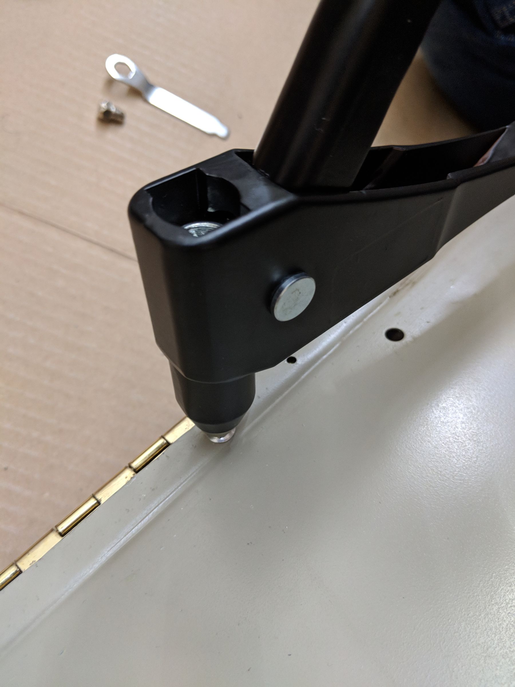 Automatic Chicken Feeder With Upcycled Gutter & Metal Pieces : 14 Steps ...