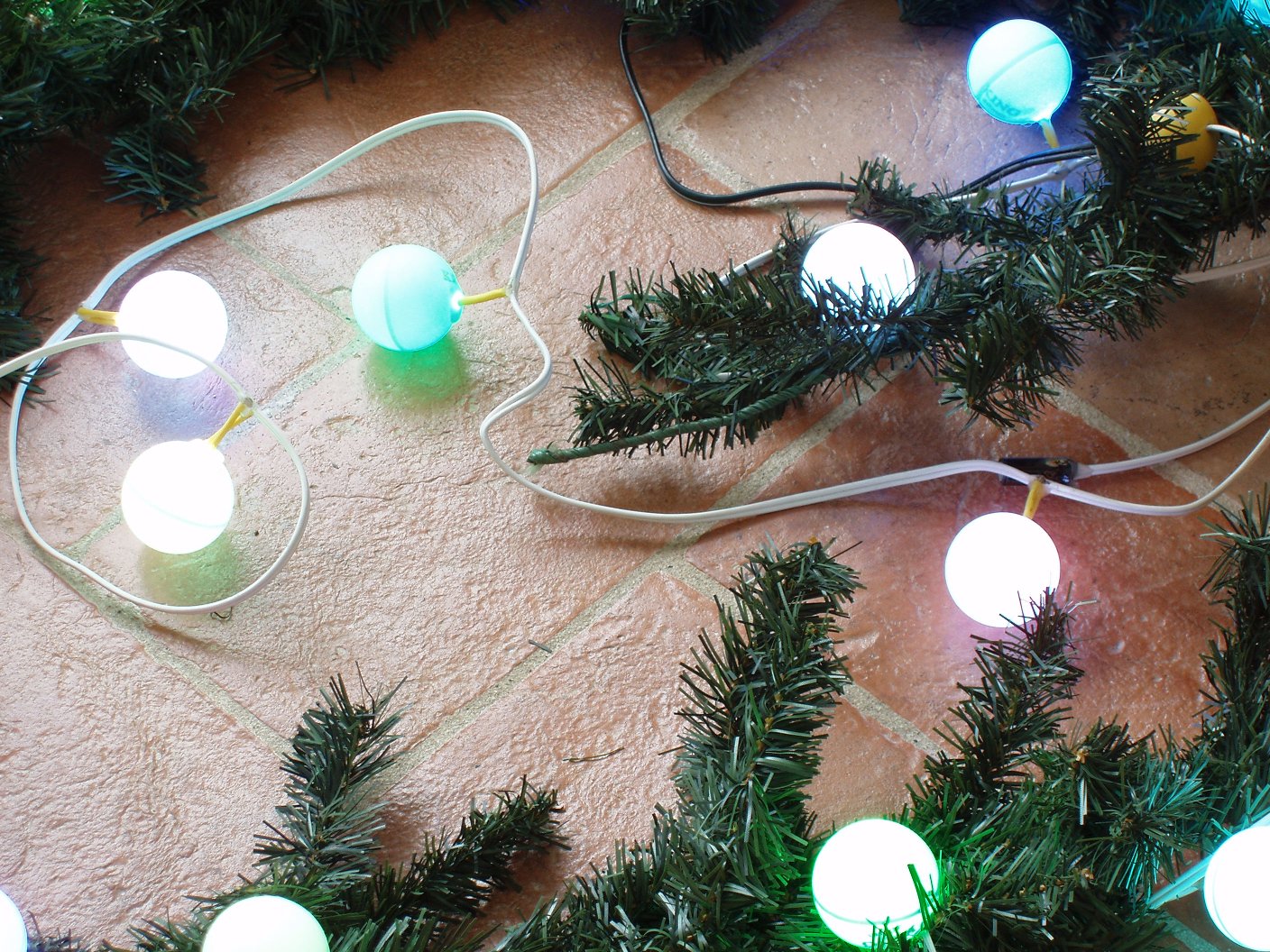 CCCP (Christmas Color Change Ping-pong) Lights : 9 Steps (with Pictures ...