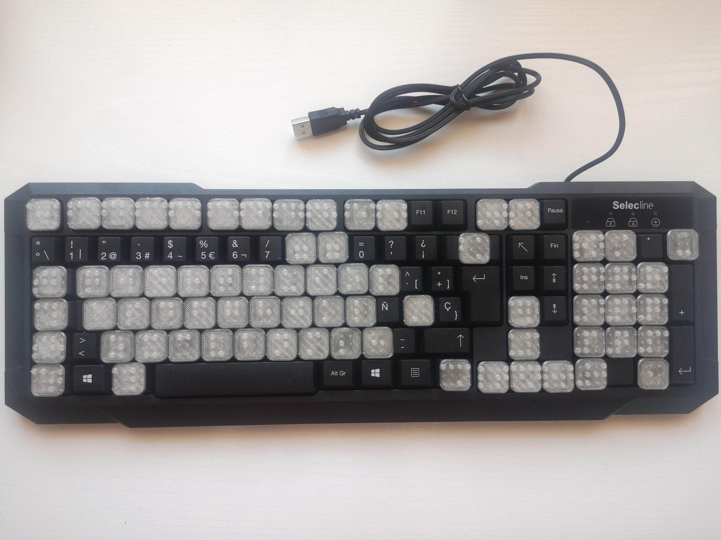 Computer Keyboard With 3D Printed Braille Keys - Instructables