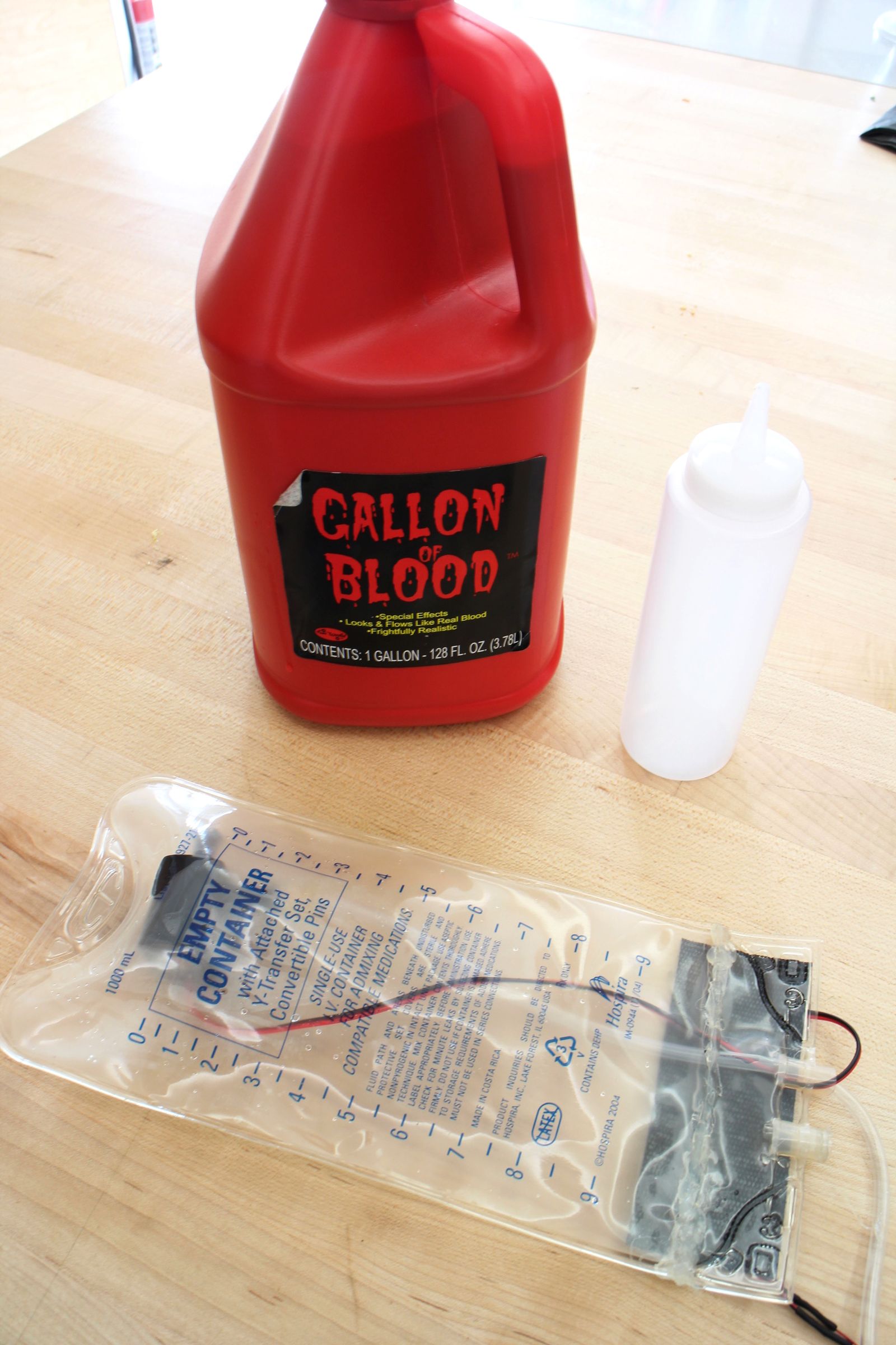 DIY Blood Pumping Effect - How to Cry Blood : 8 Steps (with Pictures ...