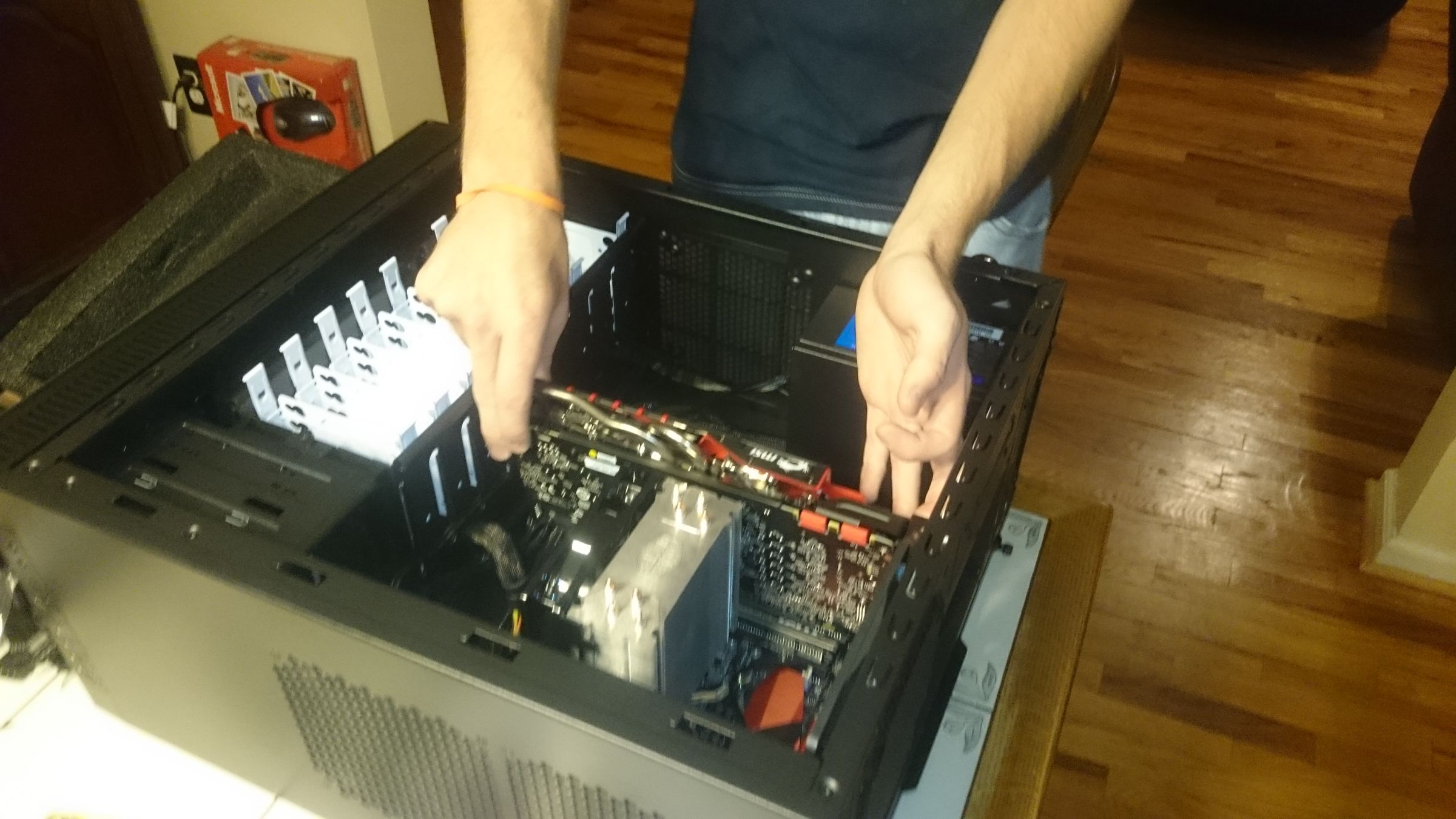 How to Put Together a Computer Using Purchased Parts : 10 Steps (with ...