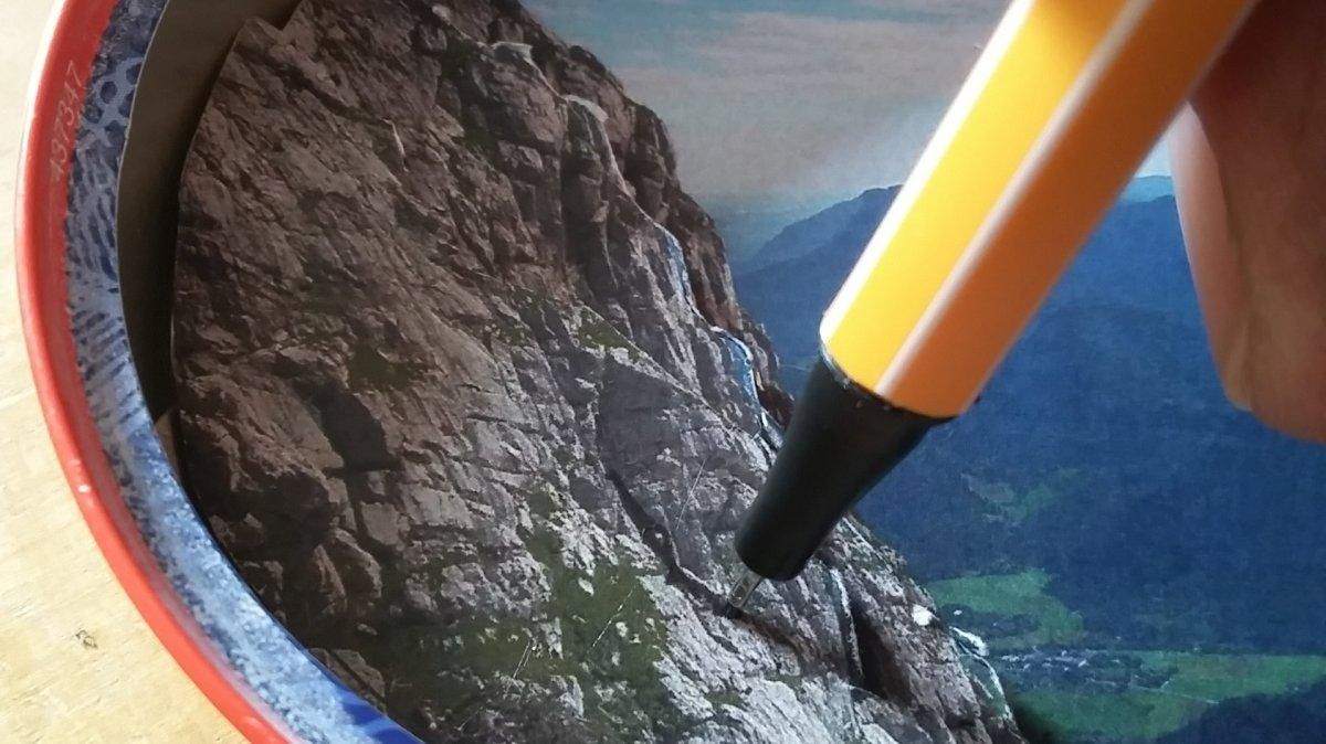 Mountaineer Diorama in a Tin : 5 Steps (with Pictures) - Instructables