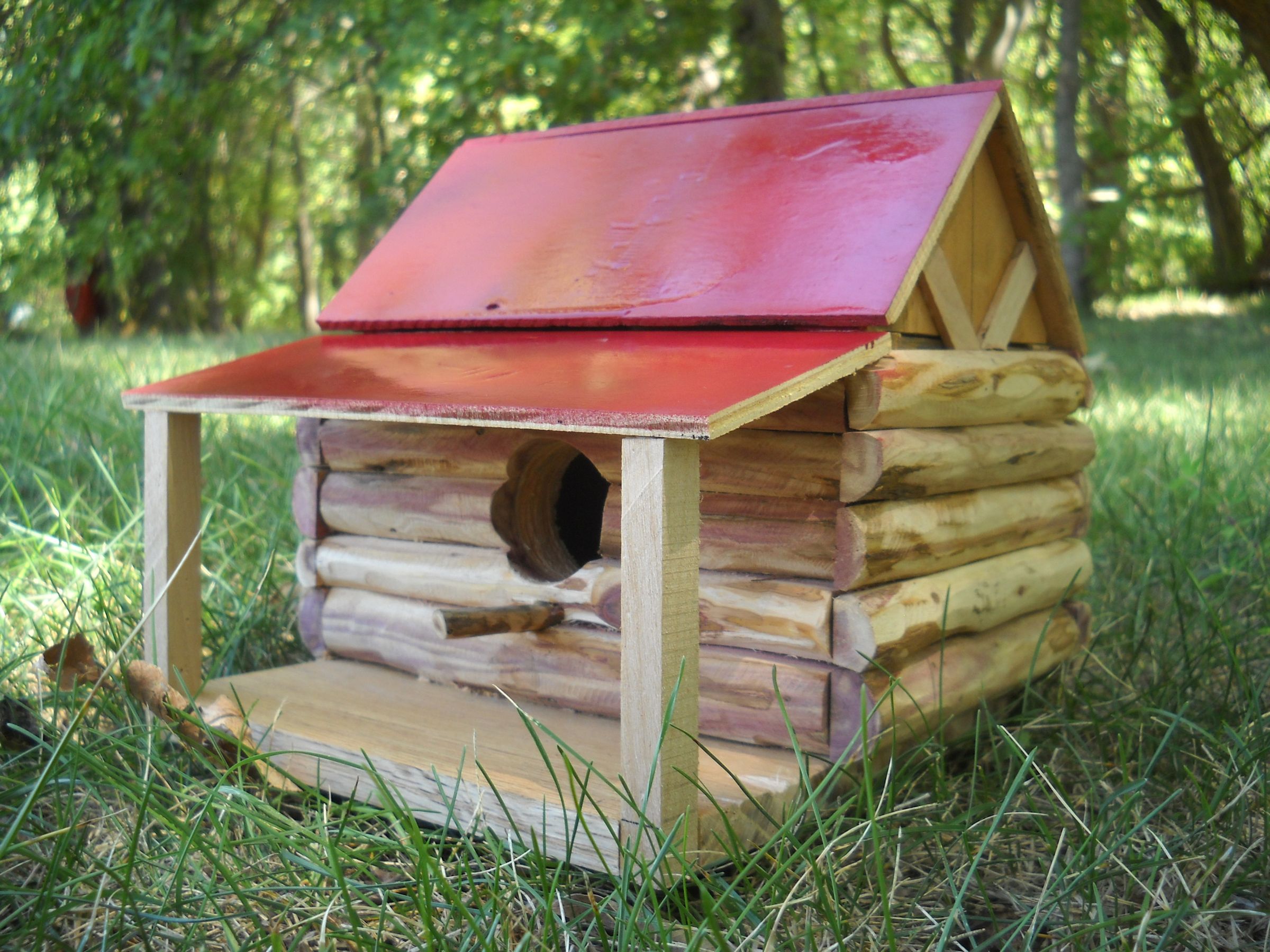 Log Cabin Bird House : 12 Steps (with Pictures) - Instructables
