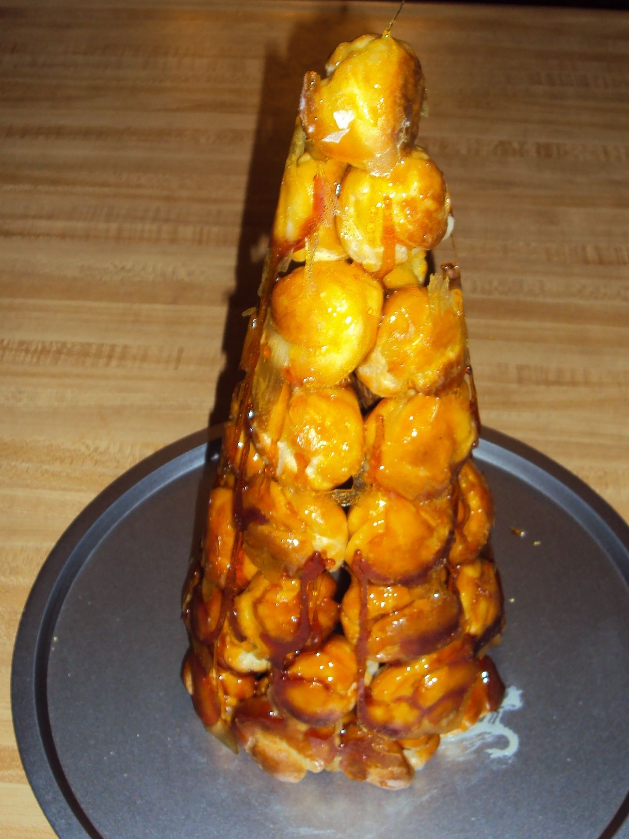 Croquembouche - Cream Puff Tower : 11 Steps (with Pictures) - Instructables