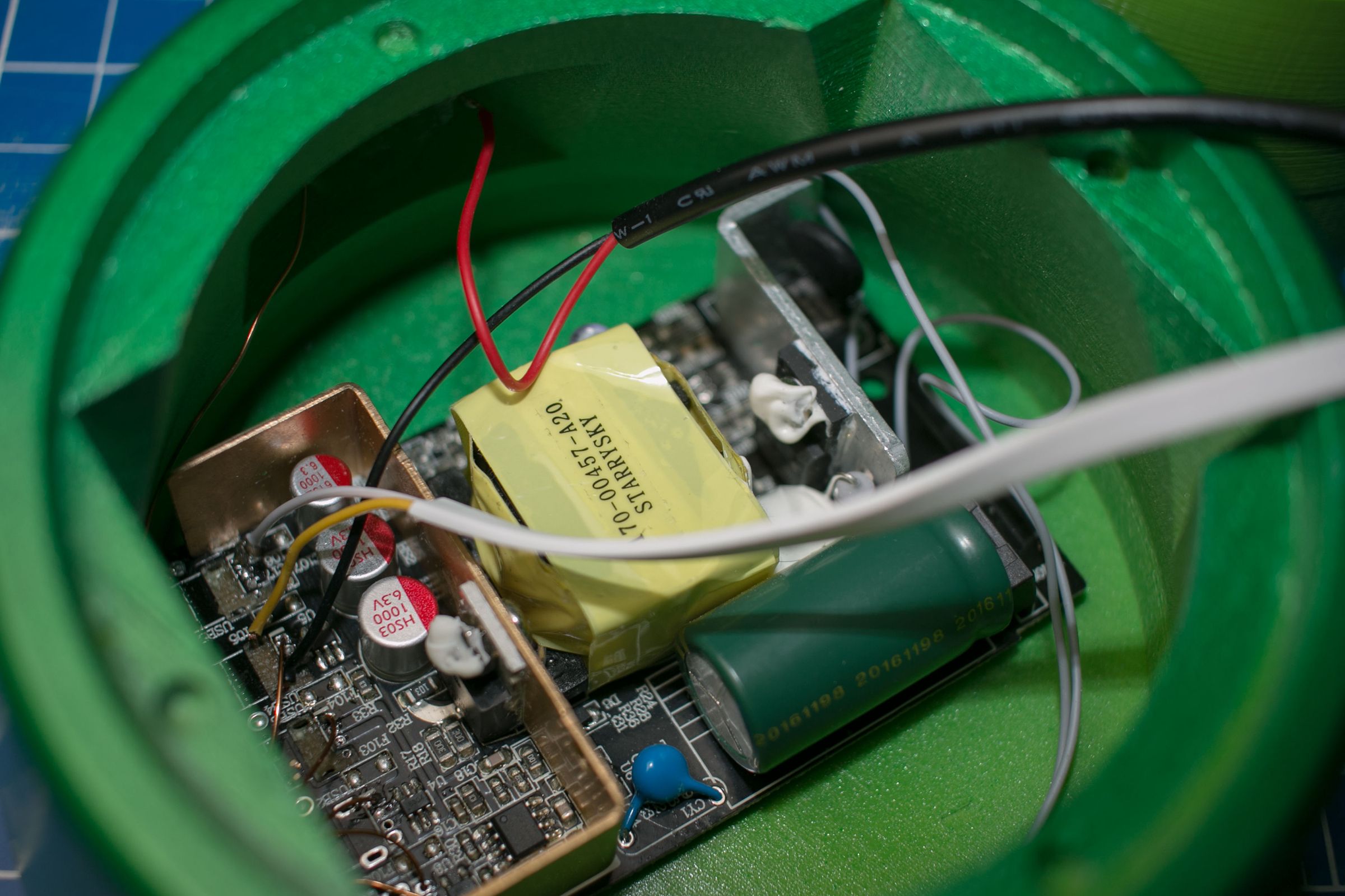 Qi Green Lantern Charger : 7 Steps (with Pictures) - Instructables