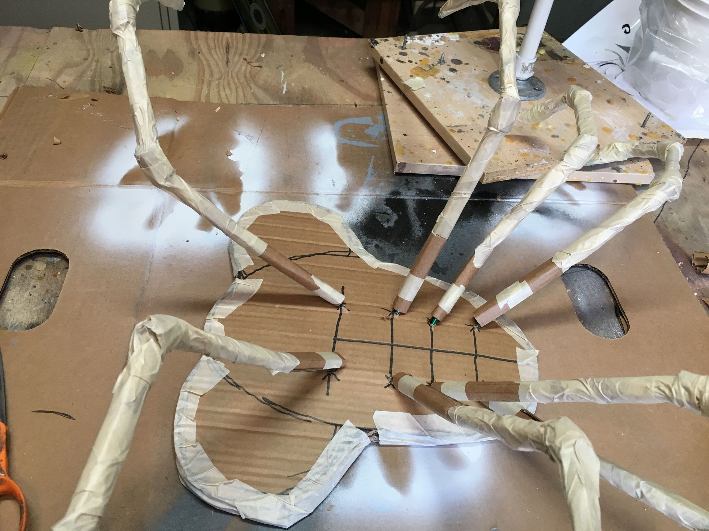 DIY Facehugger Halloween Decoration : 10 Steps (with Pictures ...