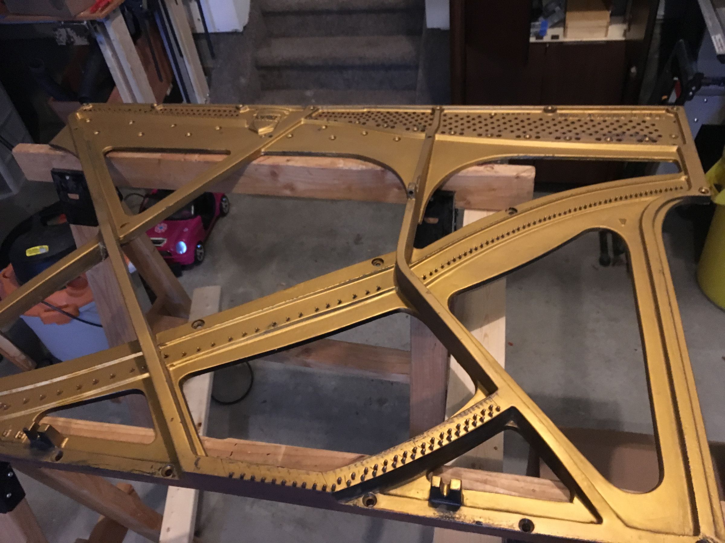 Piano Harp Coffee Table : 7 Steps (with Pictures) - Instructables