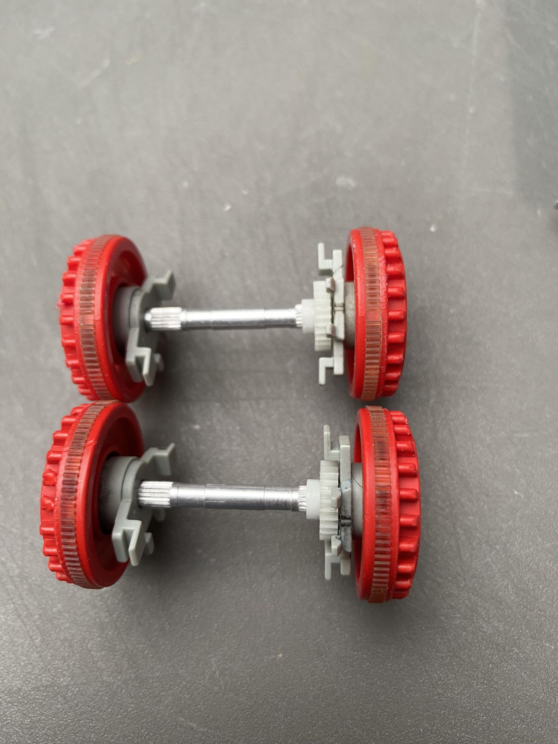 Repair of a Lego Duplo 2933 and a Duplo 2962 Train Engine - Instructables