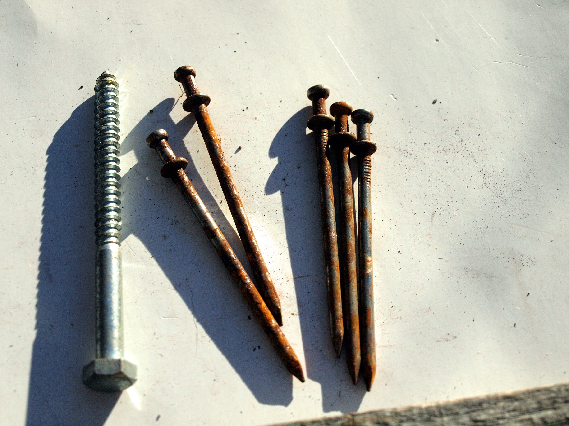 Redneck Key Rack With Options : 4 Steps (with Pictures) - Instructables