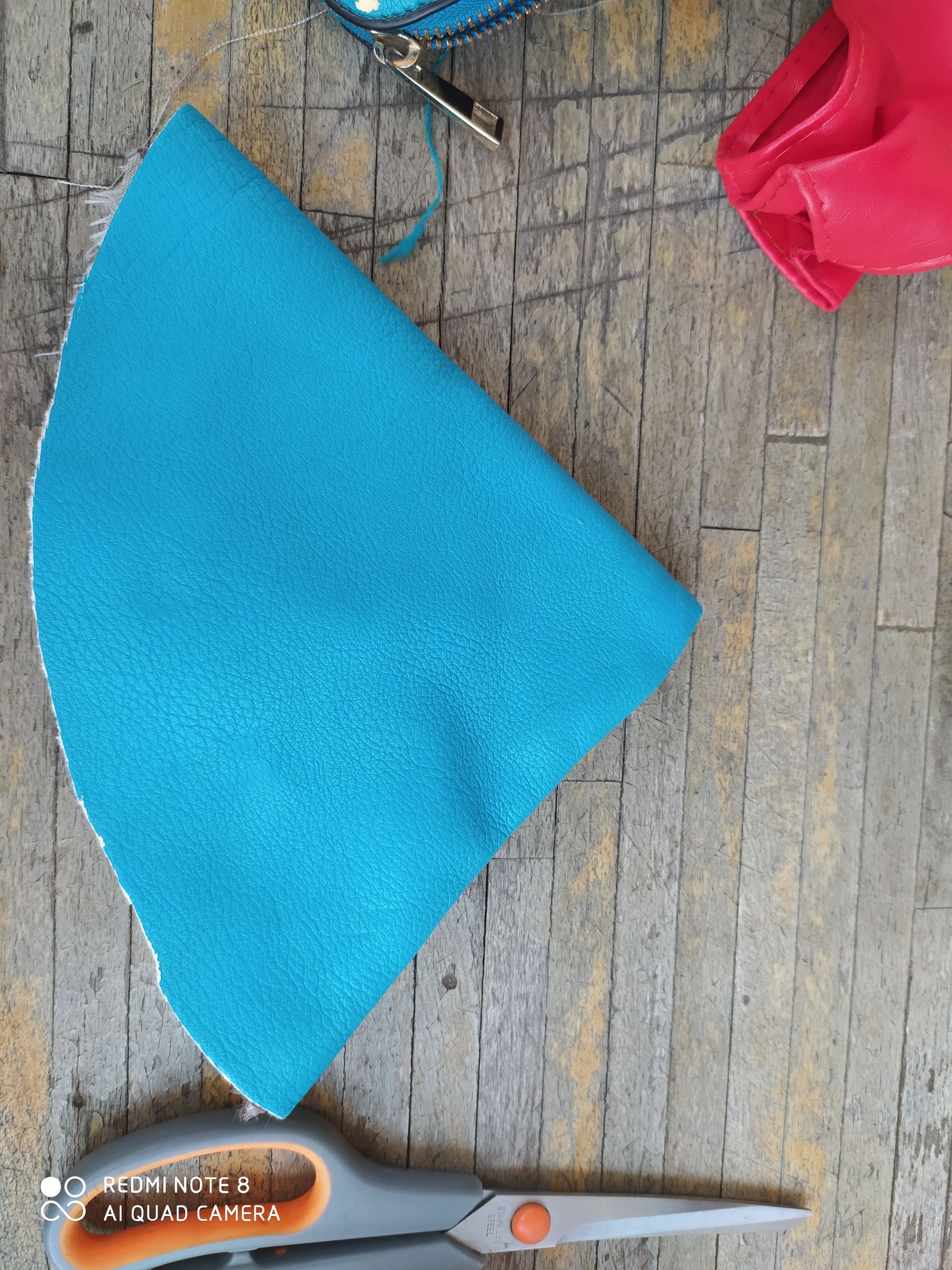 Shark Head Hat : 6 Steps - Instructables