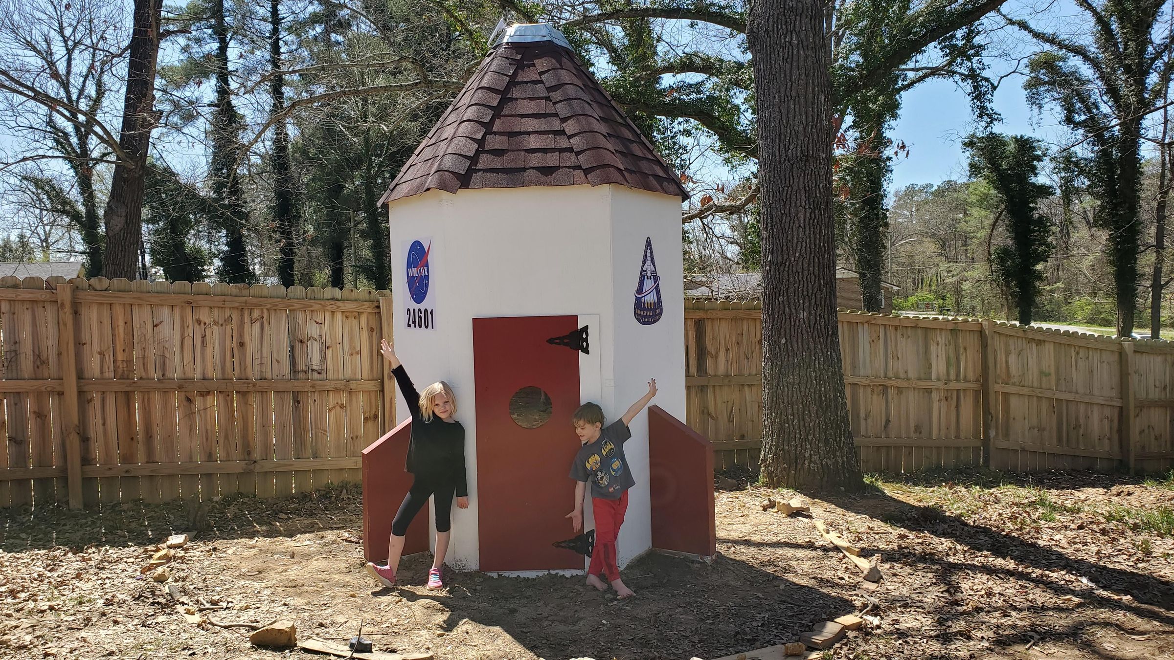 Building a Backyard Rocket Fort : 27 Steps (with Pictures) - Instructables