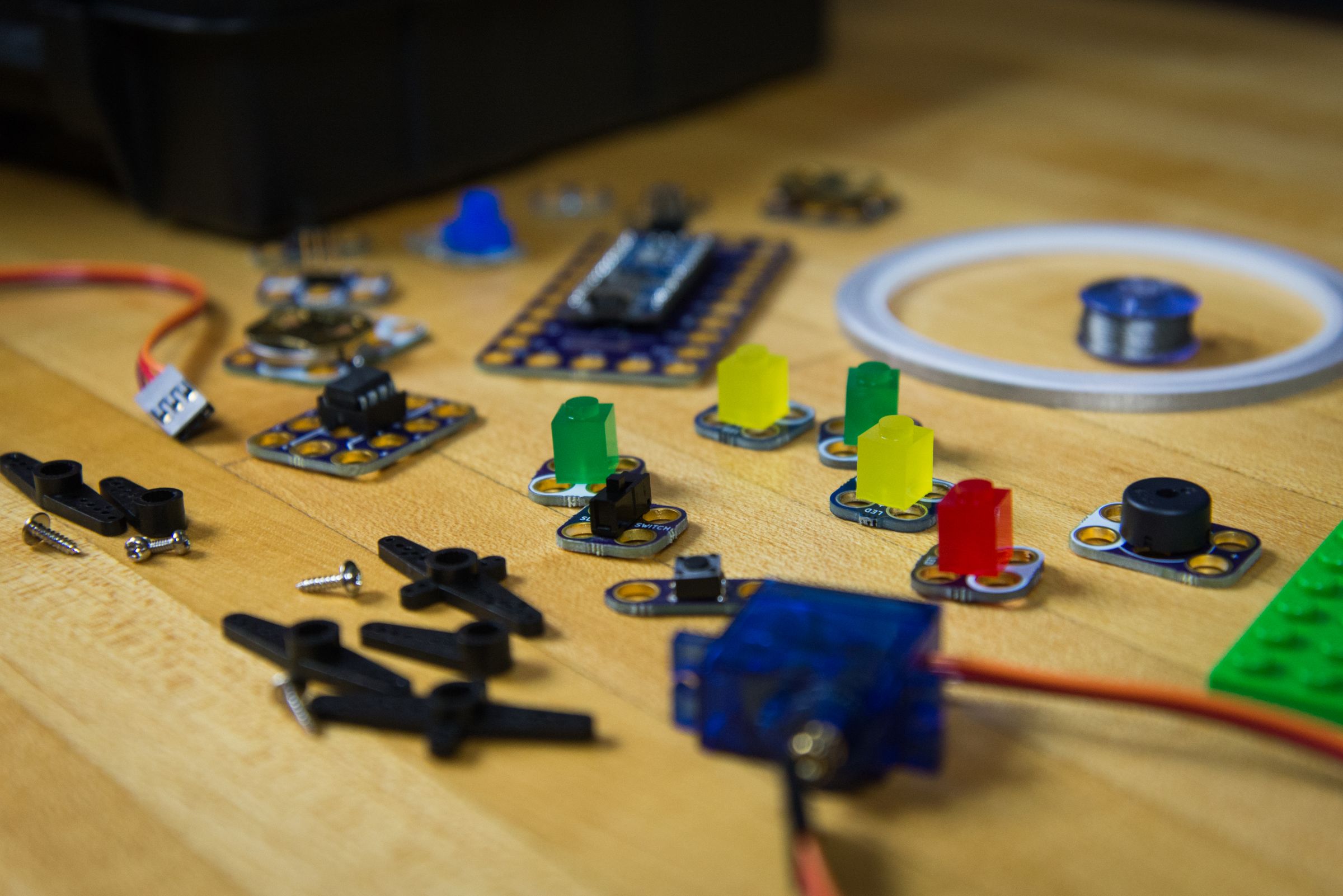 Crazy Circuits: an Open Source Electronics Learning System : 8 Steps ...
