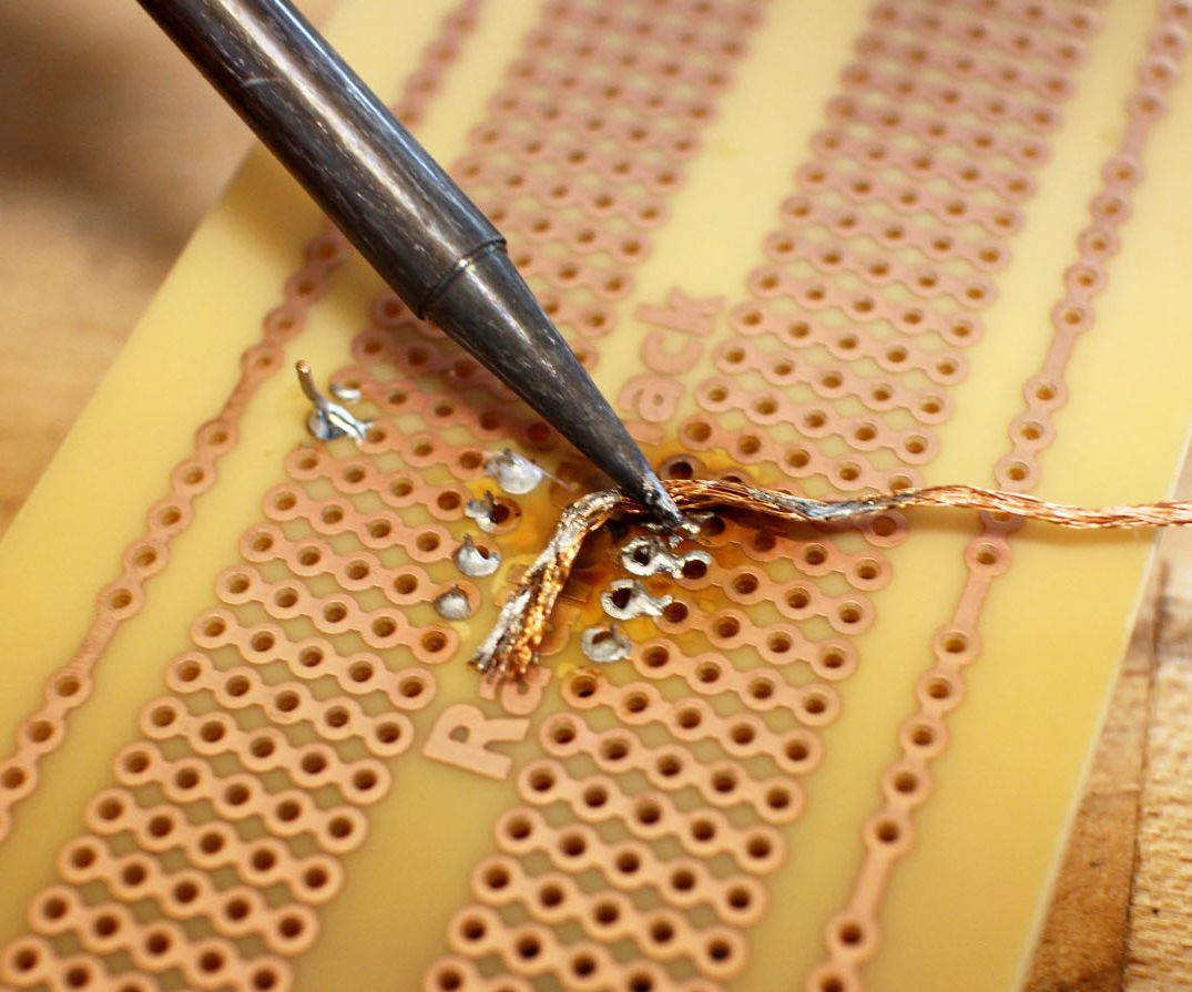 The Ultimate Guide to Desoldering : 7 Steps (with Pictures) - Instructables