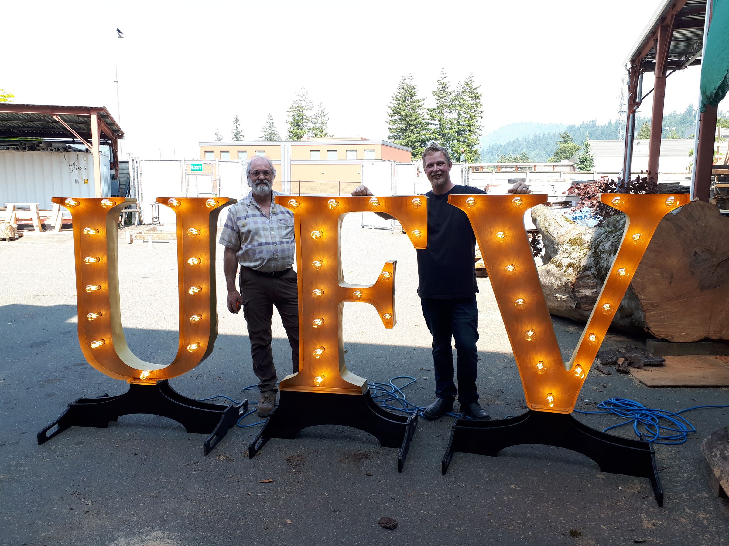 Massive "Marquee Letter" Decorations! : 14 Steps (with Pictures ...