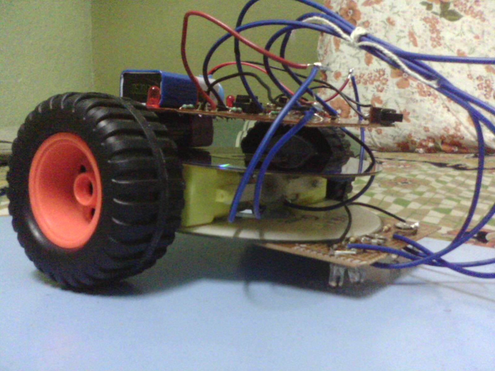 Home Made Line Tracer Robot : 10 Steps (with Pictures) - Instructables