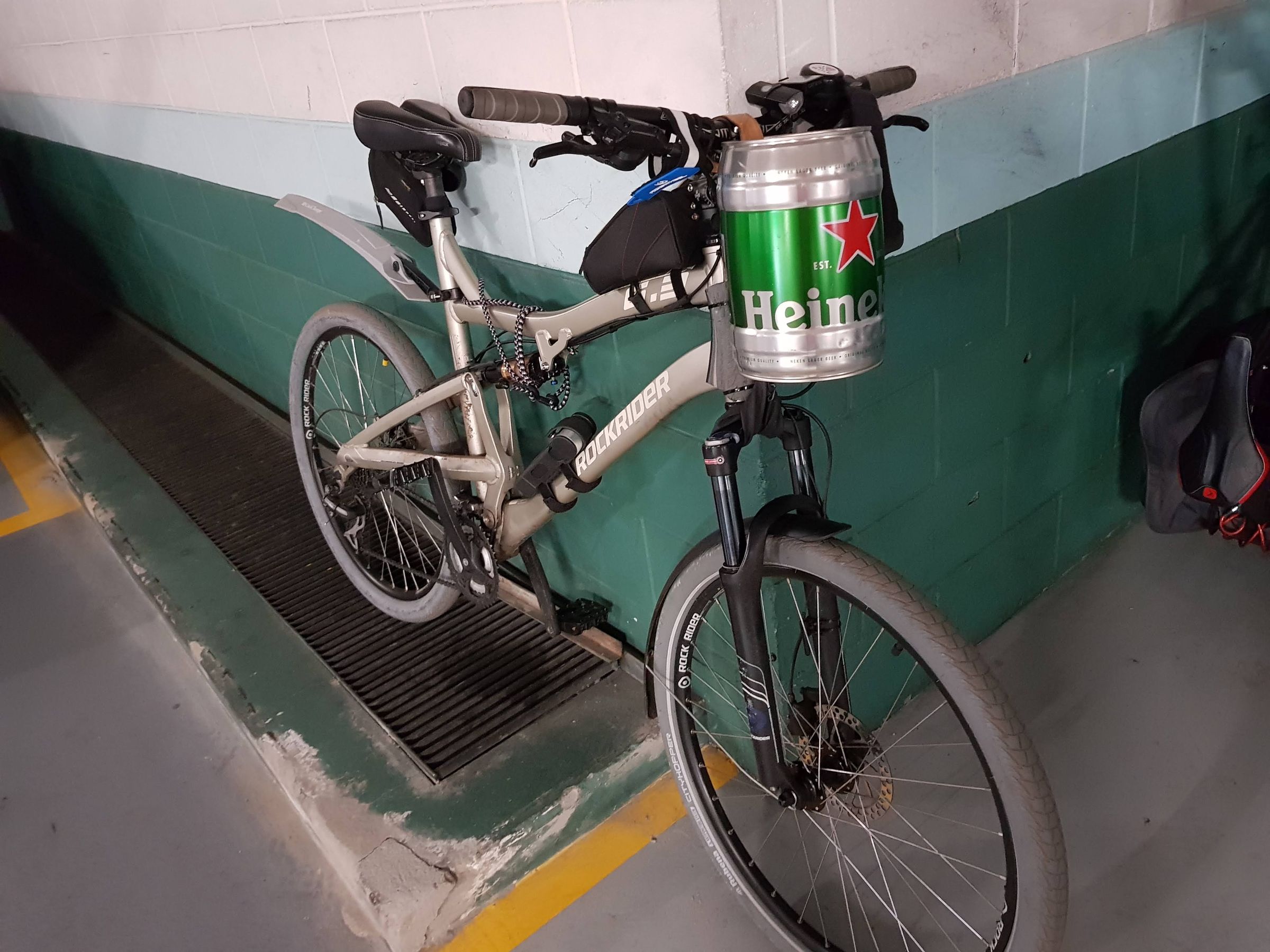 Heineken Keg Bicycle Basket : 3 Steps - Instructables