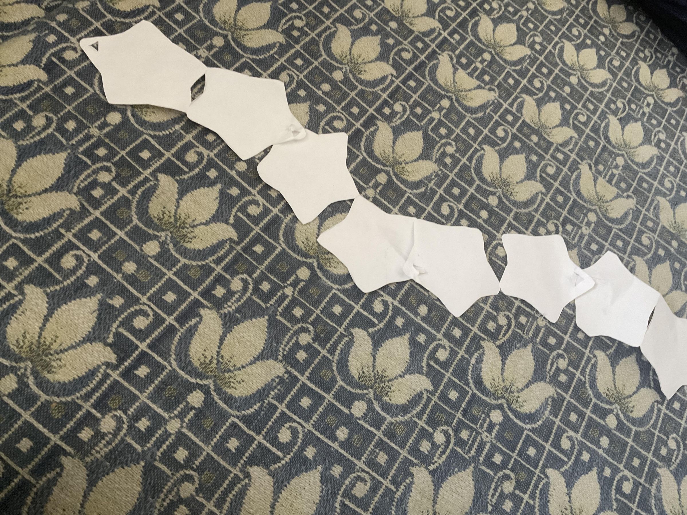 DIY Easy Customizable Garland! : 6 Steps - Instructables