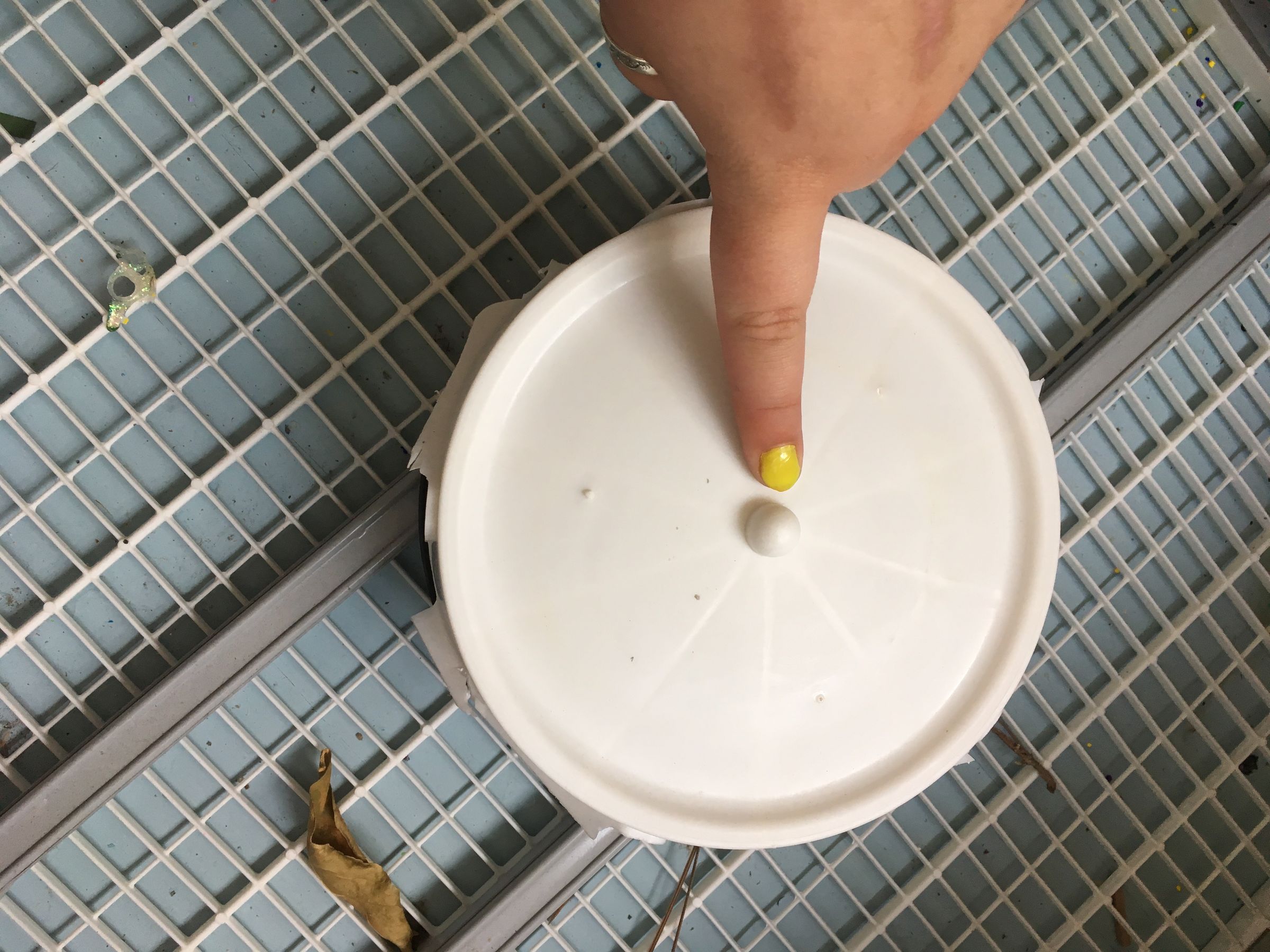 DIY Giant Spin Art Made From an Old Box Fan! : 7 Steps - Instructables