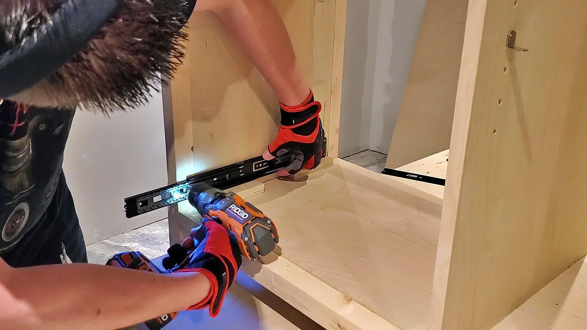 Beginners Guide to Drawers. Measure, Cut, Assemble, Mount, Finish. No ...