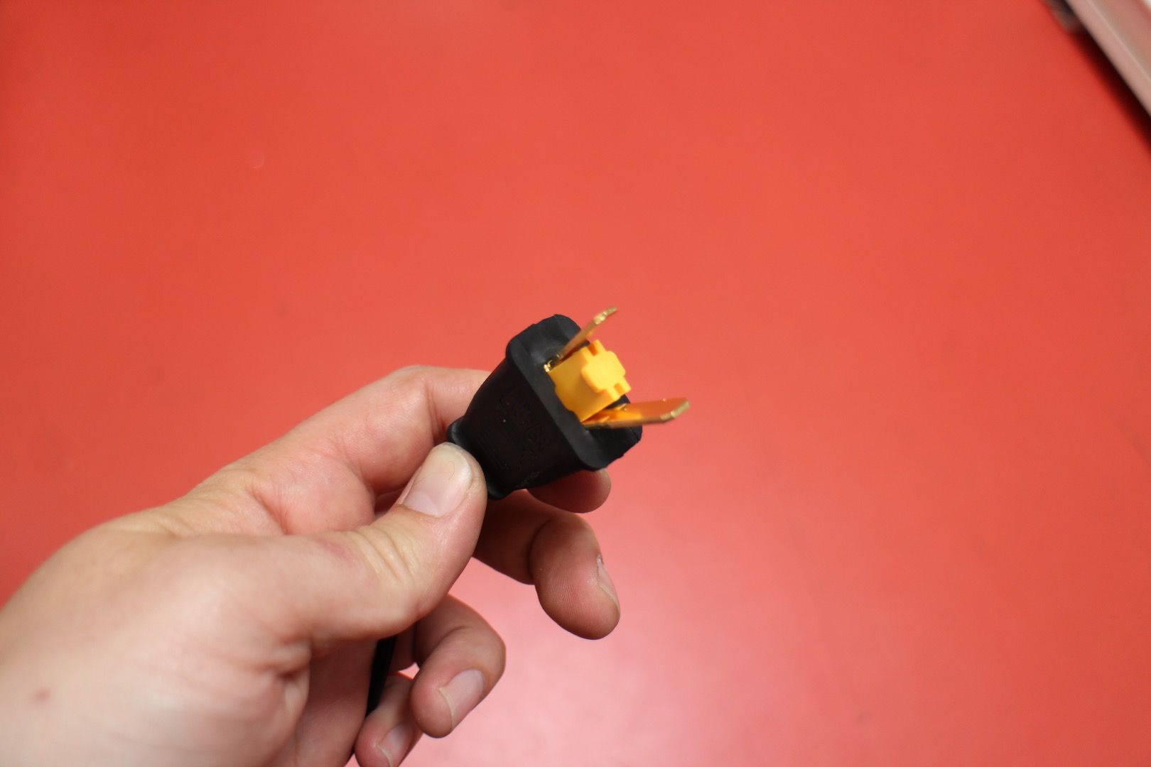 Edison Lamp in 3 Hours : 7 Steps (with Pictures) - Instructables