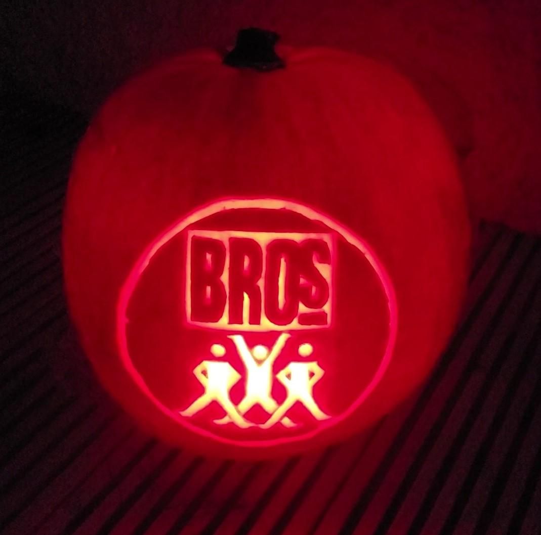 Bros Pumpkin Carving : 8 Steps - Instructables