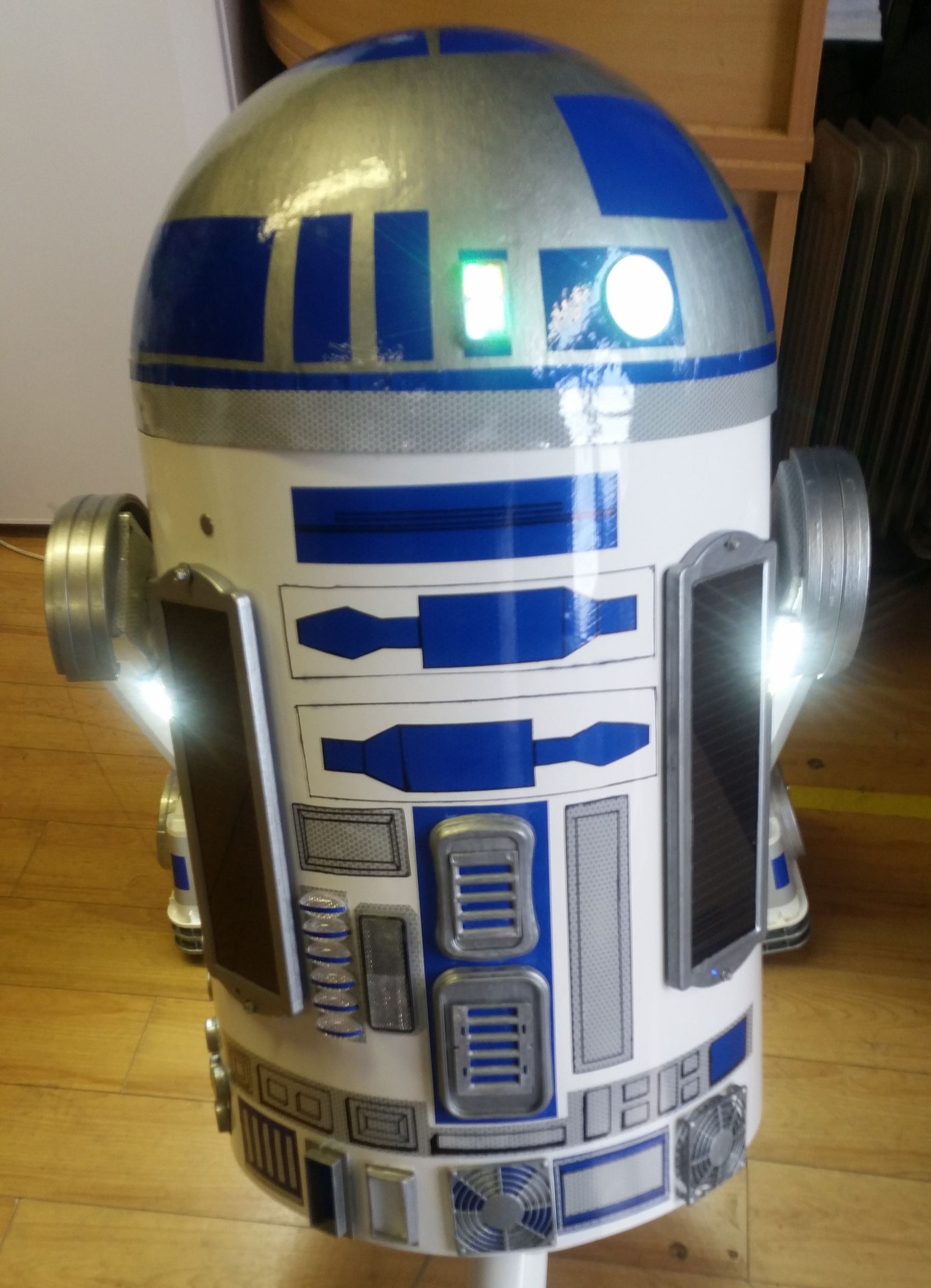 Solar Powered Recycled Full Size R2D2 Fully Functional - Instructables