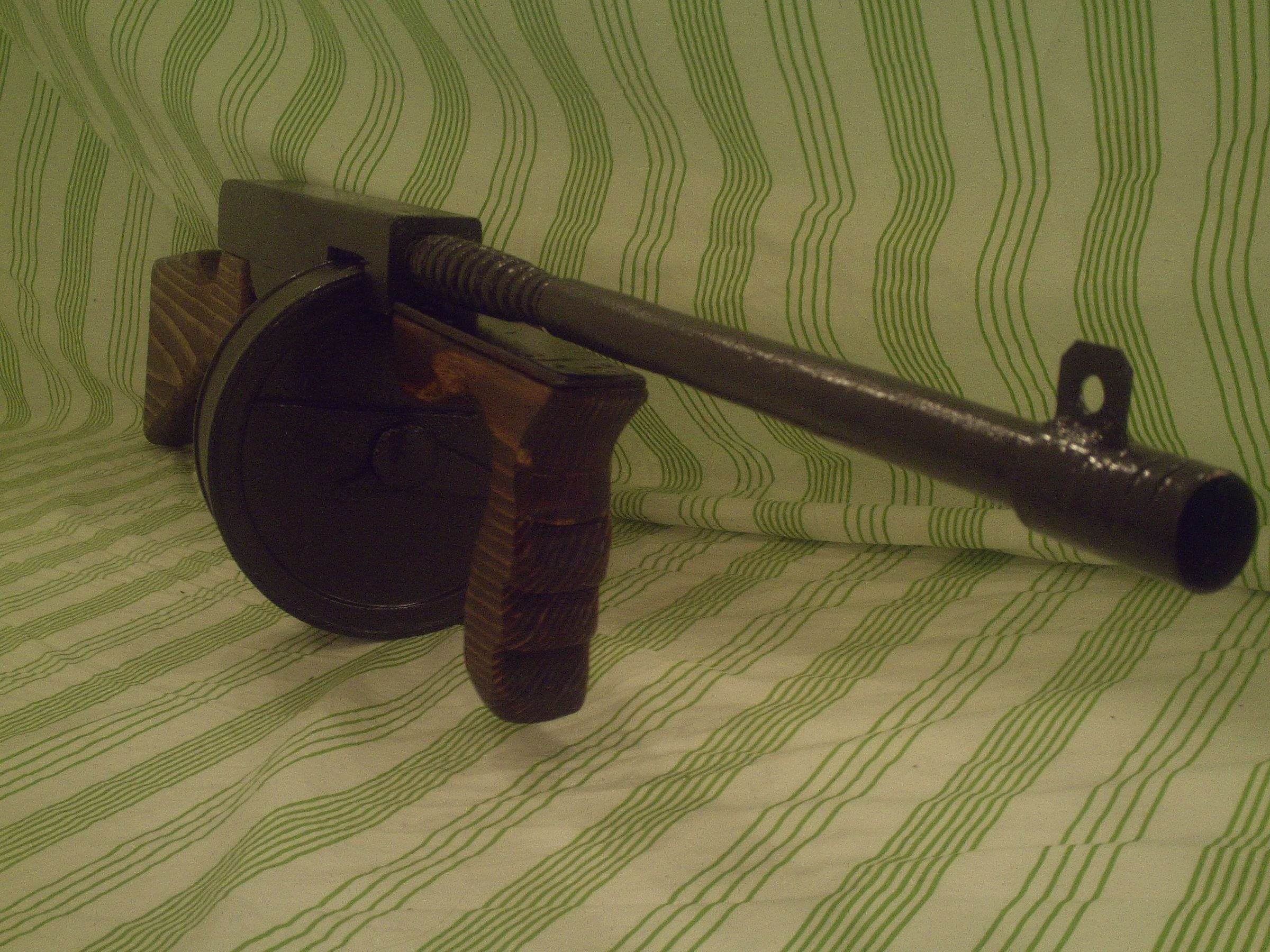 Tommy Gun in a Violin Case - Instructables