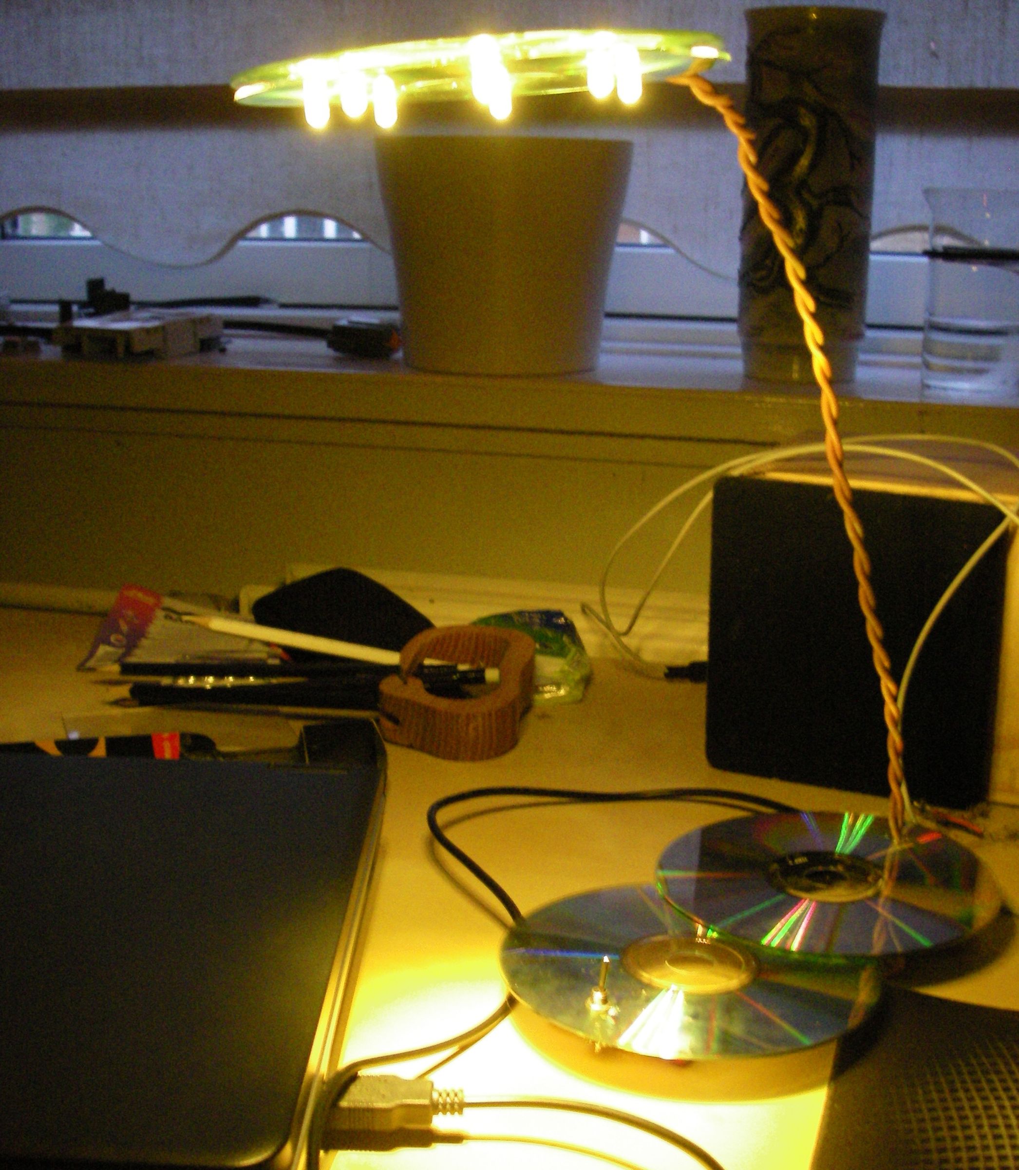 The USB Powered LED CD Lamp : 8 Steps (with Pictures) - Instructables