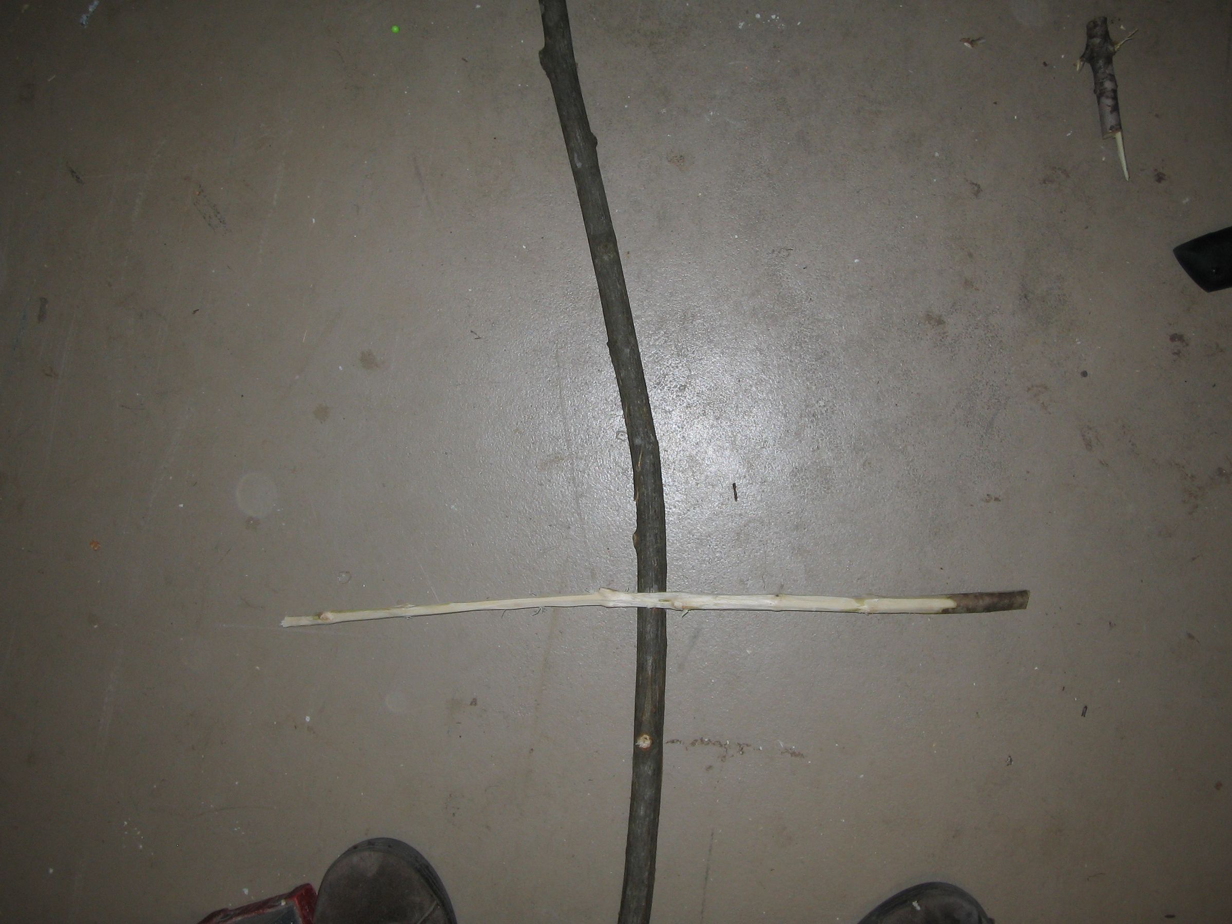 How to Make a Bow and Arrow : 7 Steps - Instructables