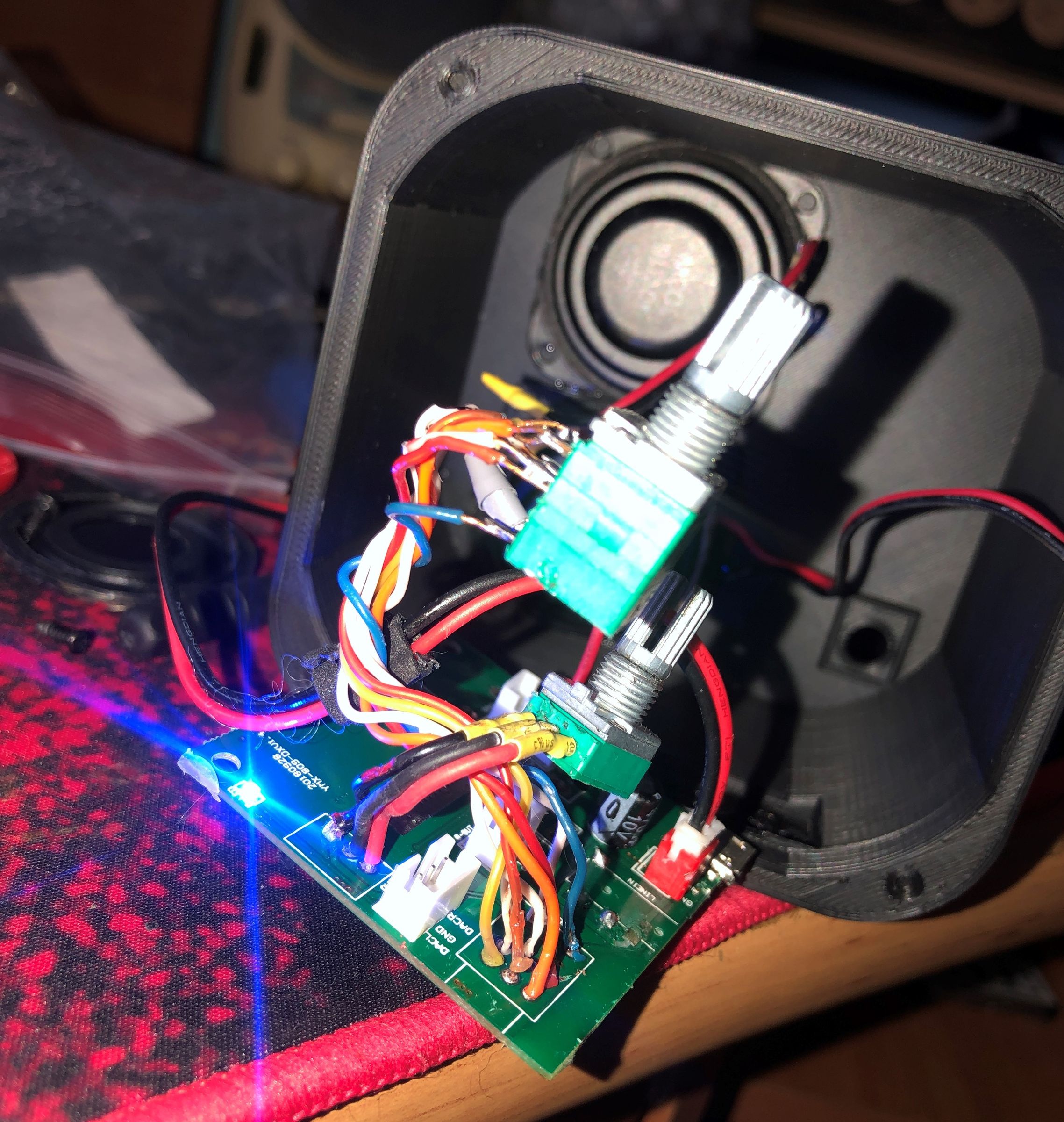 Mini Cube Bluetooth Speaker : 6 Steps (with Pictures) - Instructables