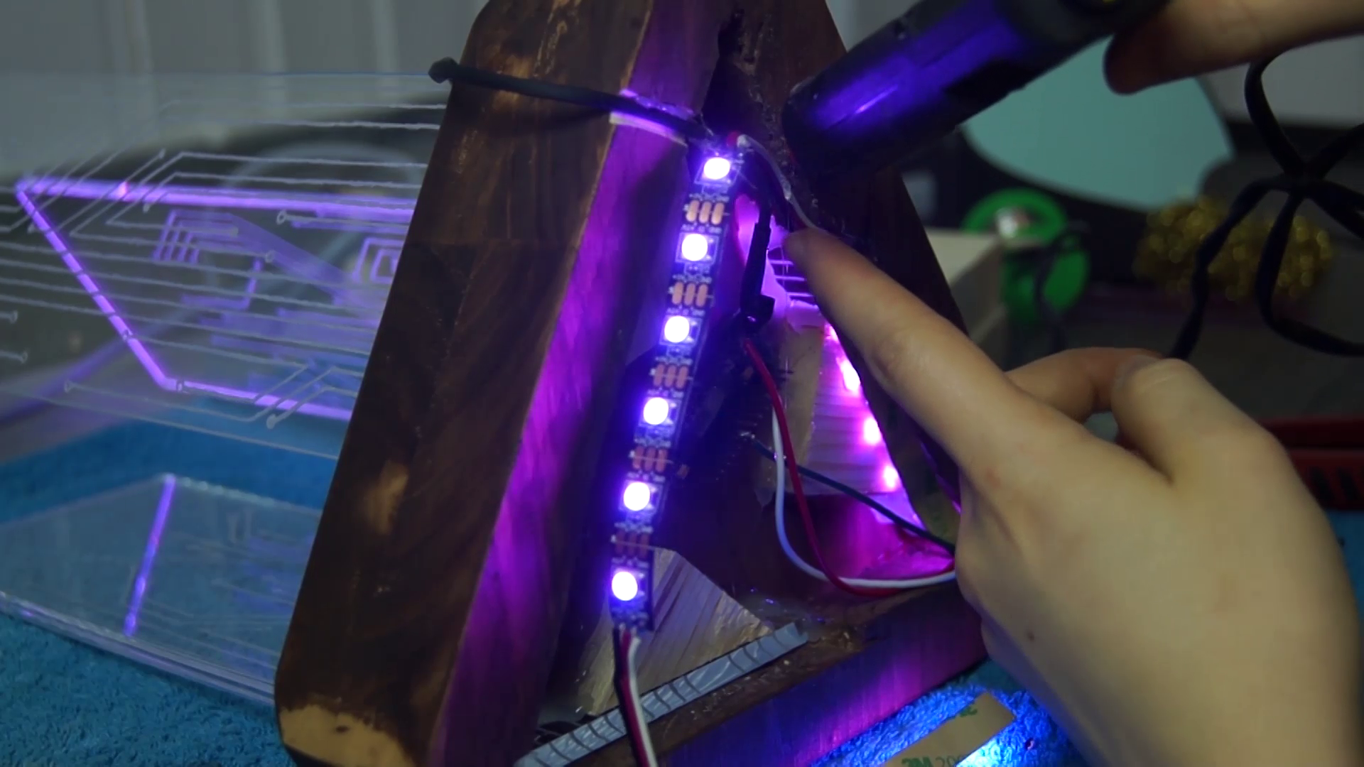 Glowing Circuit Board Lamp : 14 Steps (with Pictures) - Instructables