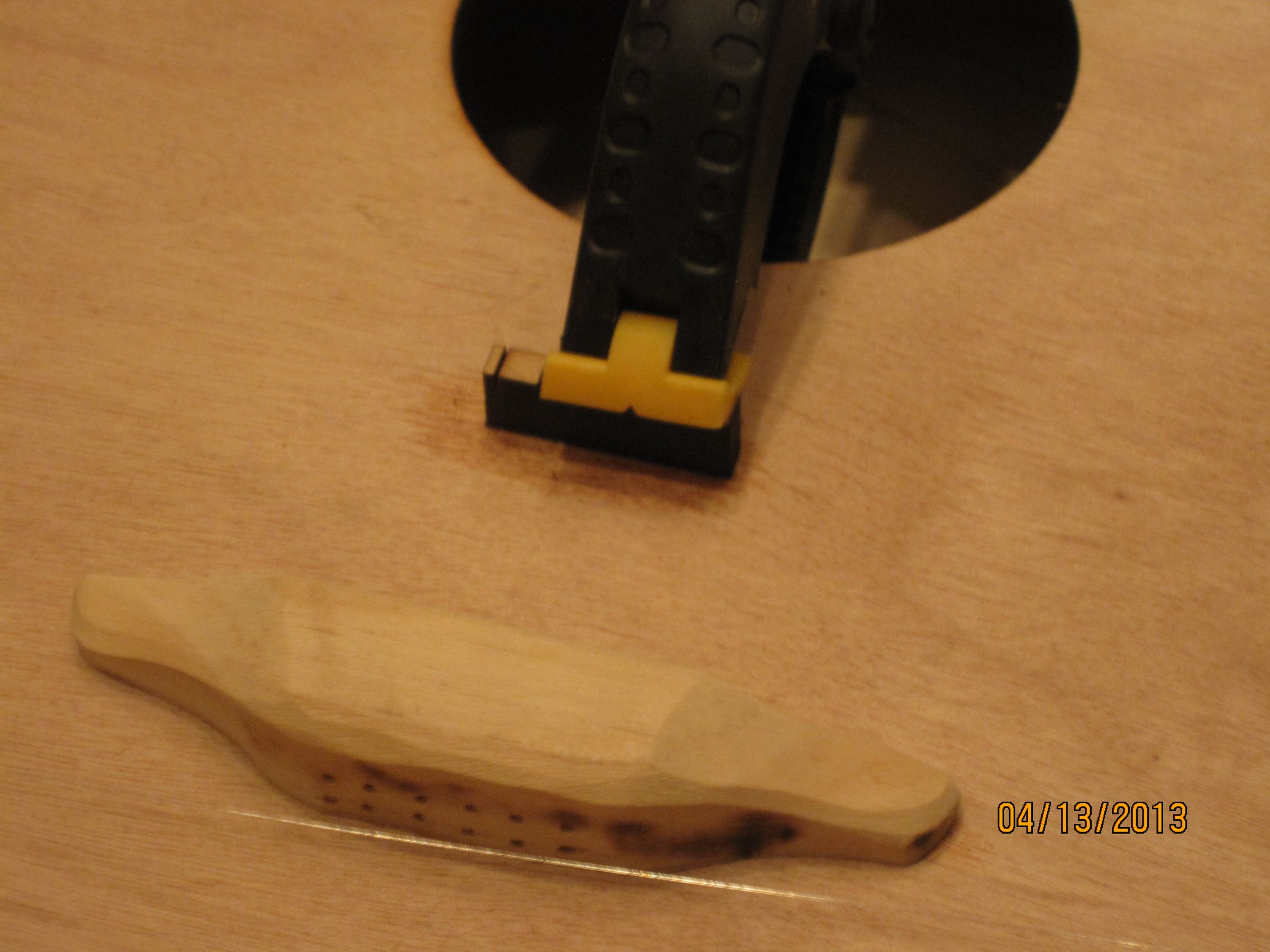 Build an Acoustic Guitar : 8 Steps - Instructables