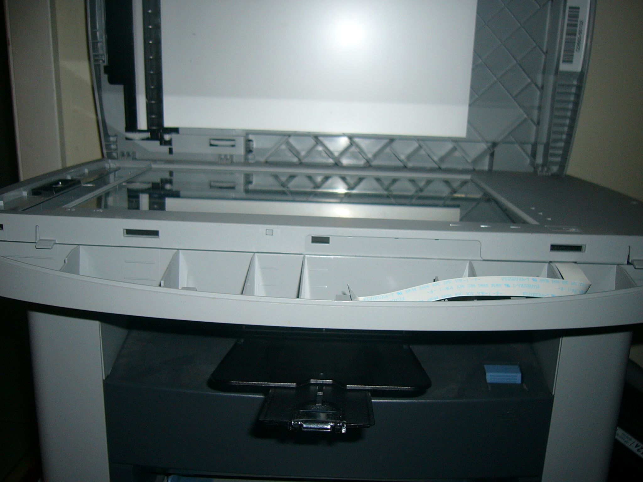 Cleaning the Underside of an HP's Scanner Glass : 4 Steps - Instructables