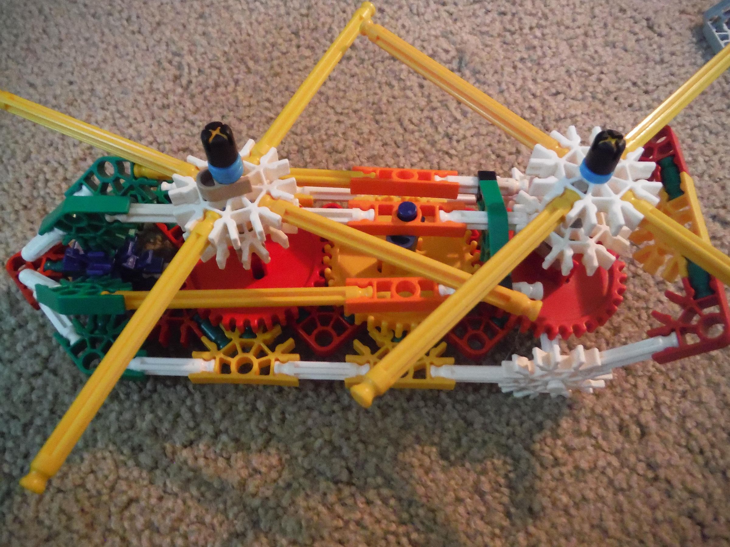 K'nex Tandem Rotor Helicopter : 6 Steps - Instructables